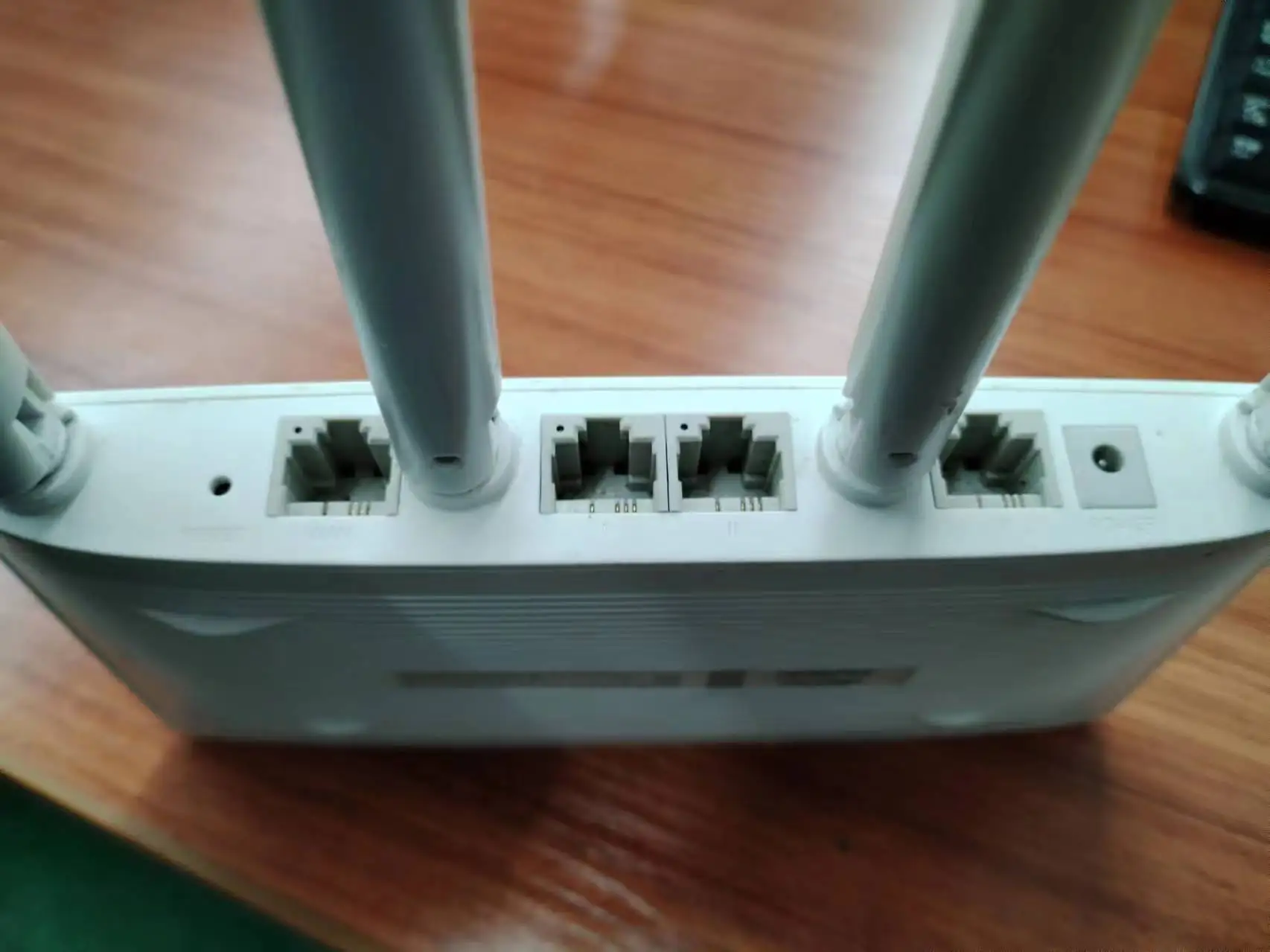 Used MW325R Router - 300Mbps 2.4GHz WiFi with 5dBi Antennas for ...