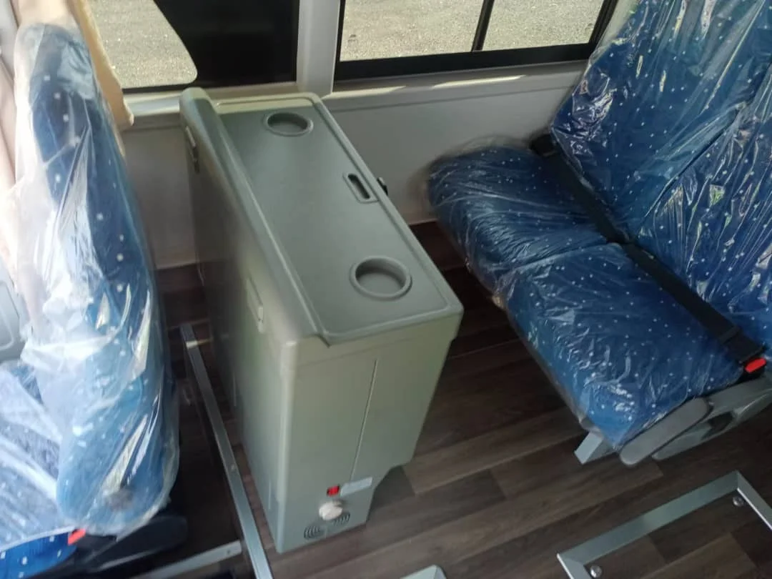 70 Seats Passenger Coach Bus ZK6126D with TV Screens & USB Charging ...