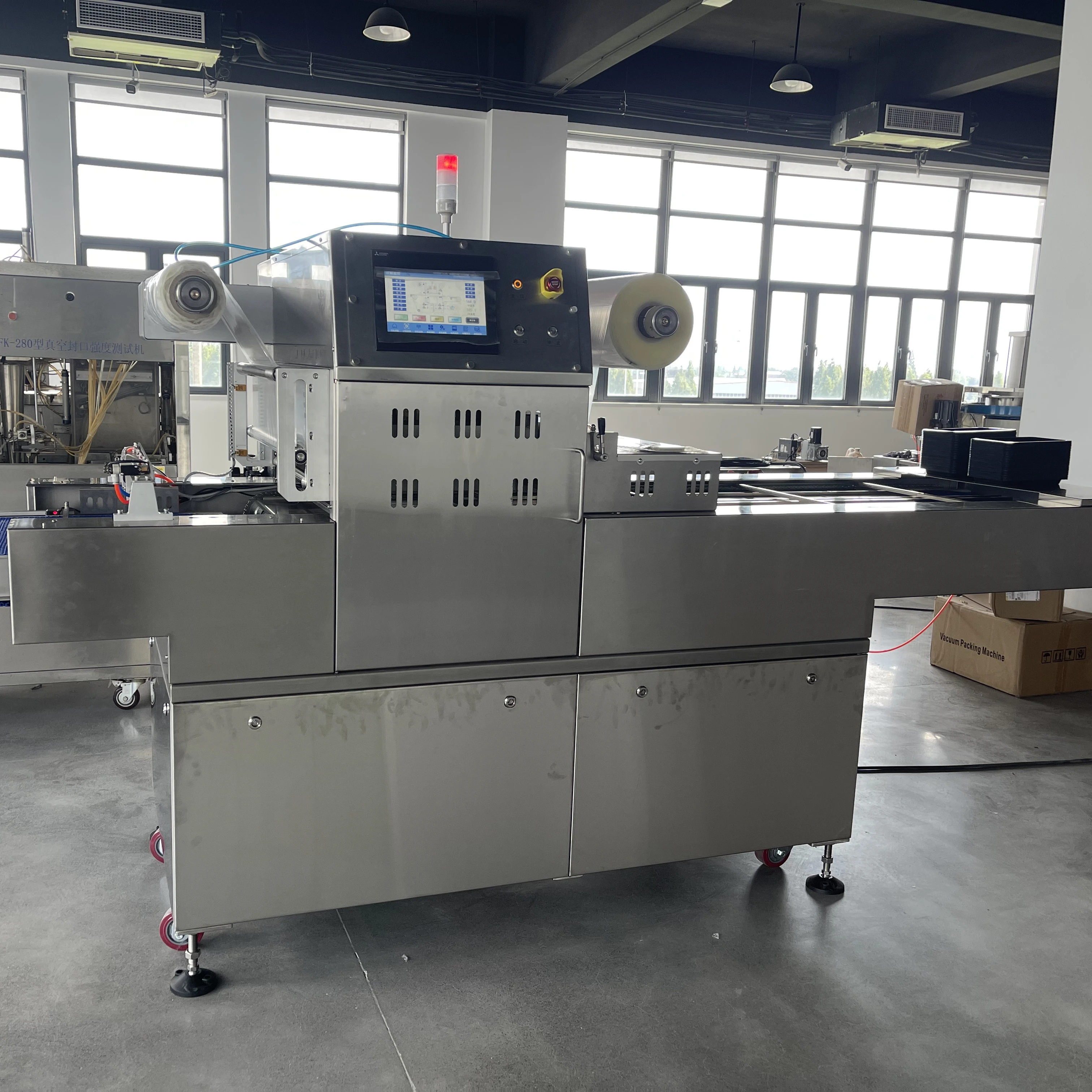 MAP automatic tray vacuum sealing machine ,MAP automatic vacuum packing ...