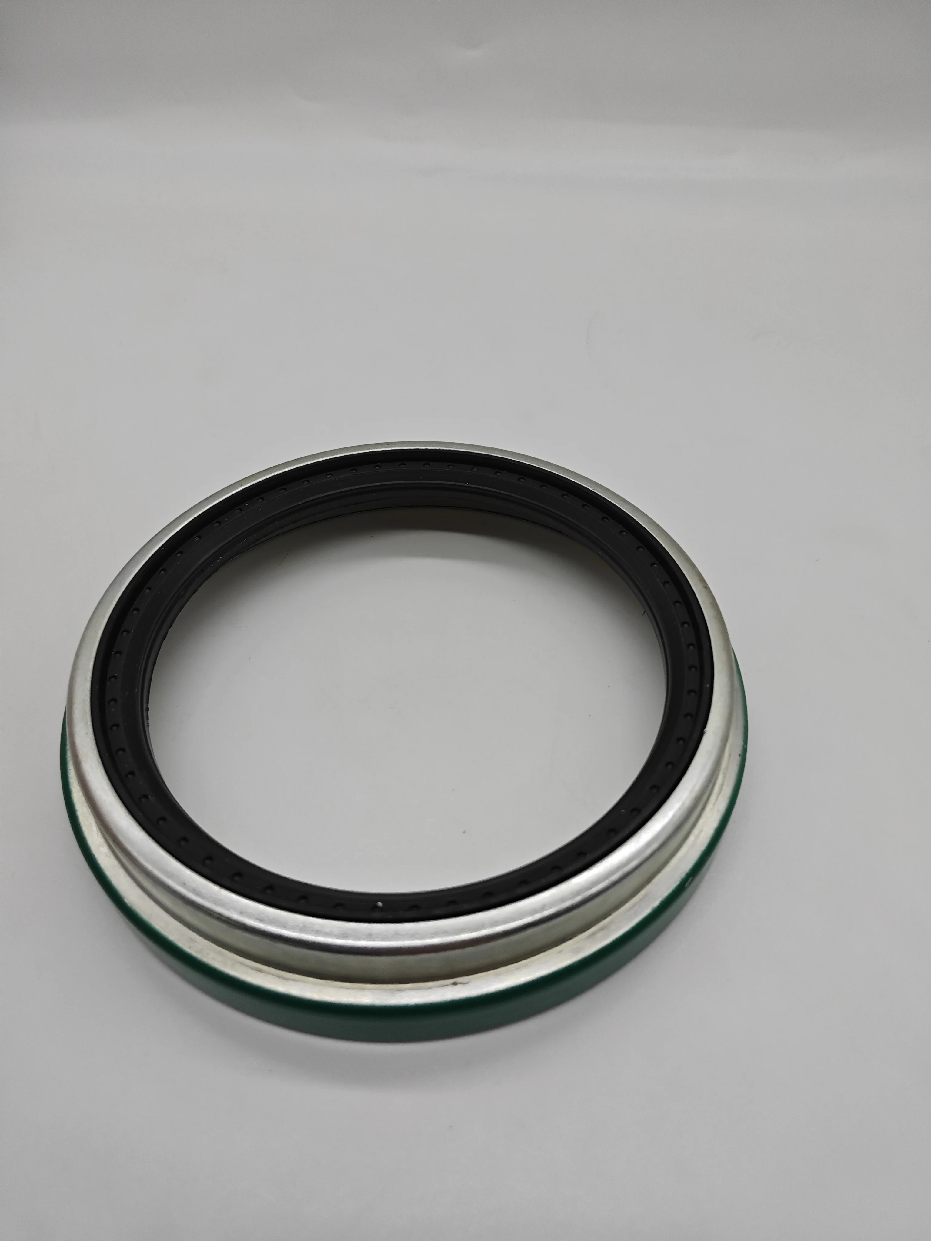 Truck Wheel Hub Oil Seal 47697 121*160.3*28.5 Oil Seal For Freightliner ...