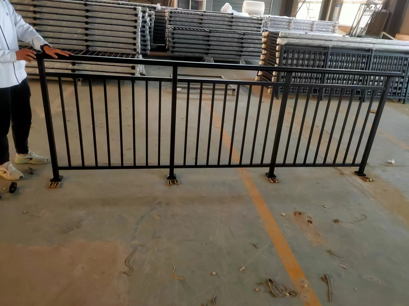 Metal Railing Powder Coating Grill Design - Durable & Stylish