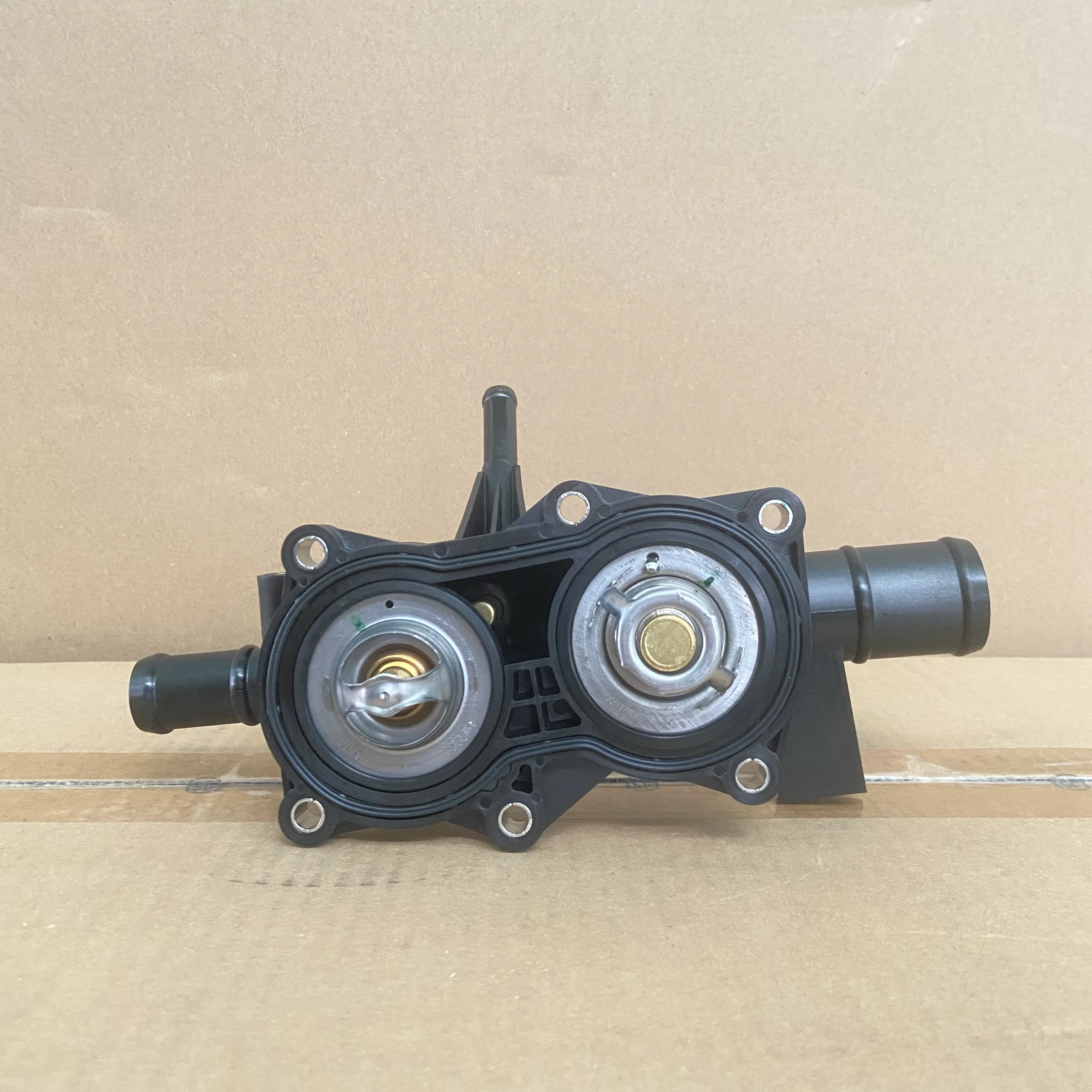 Saic Auto Cooling System Parts Engine Coolant Thermostat Housing ...