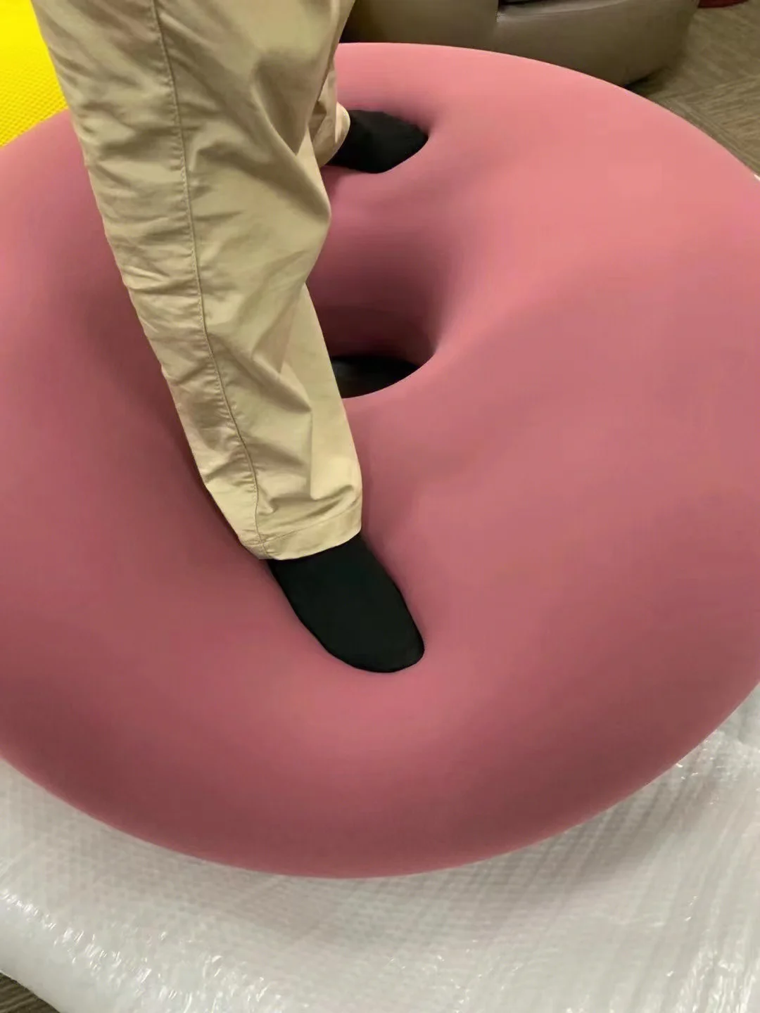 Modern Donut-Shaped Living Room Sofa - Lazy Floor BOA POUF