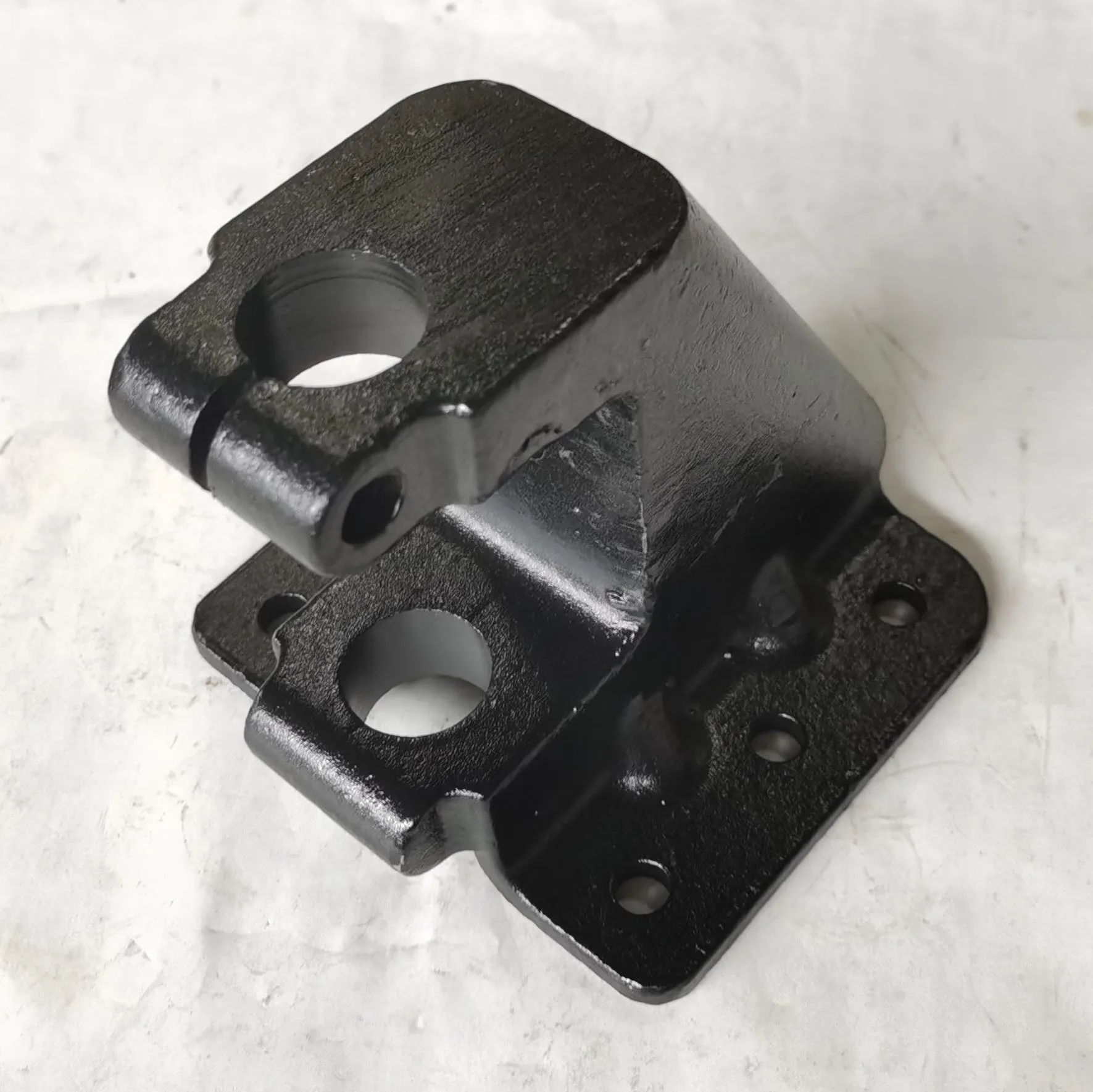 适用于三菱扶桑 Canter FG 后弹簧支架 MB133333 MB200840 和现代 HD72 HD78 的卡车备件| Alibaba.com