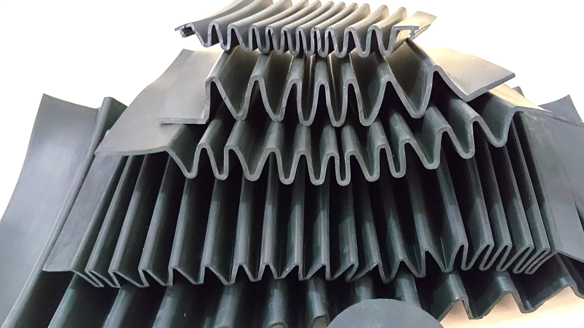 Epdm Sealing Strip Road Bridge Expansion Joint Rubber Strip - Buy ...