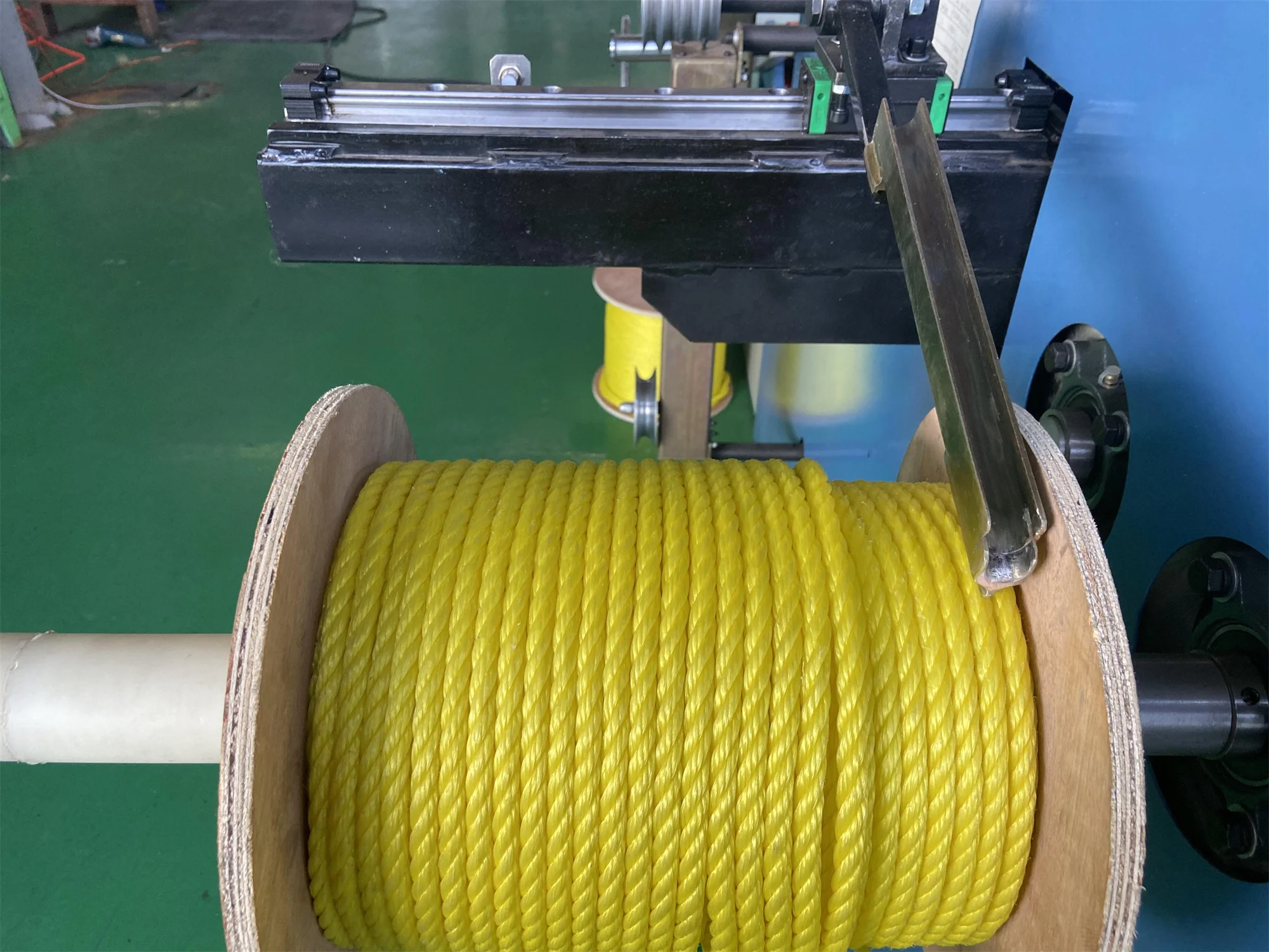 SEMI Automatic Wire Rope Coiler Coiling Machine for Winding on Bobbin ...