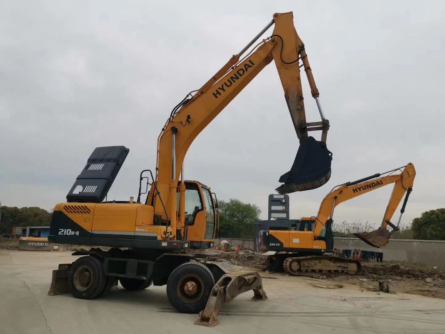 Used Excavators Wheel Excavator Digger Hyundai 210w Vs 20ton 21ton ...