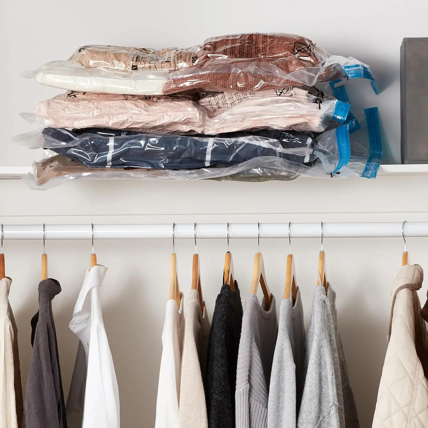 Air-pumped Cotton Quilt Finishing Bagged Plastic Air Travel Vacuum Bags ...