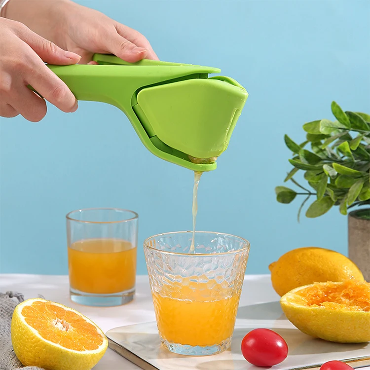 Mini Citrus Juicer - Efficient Manual Fruit Squeezer