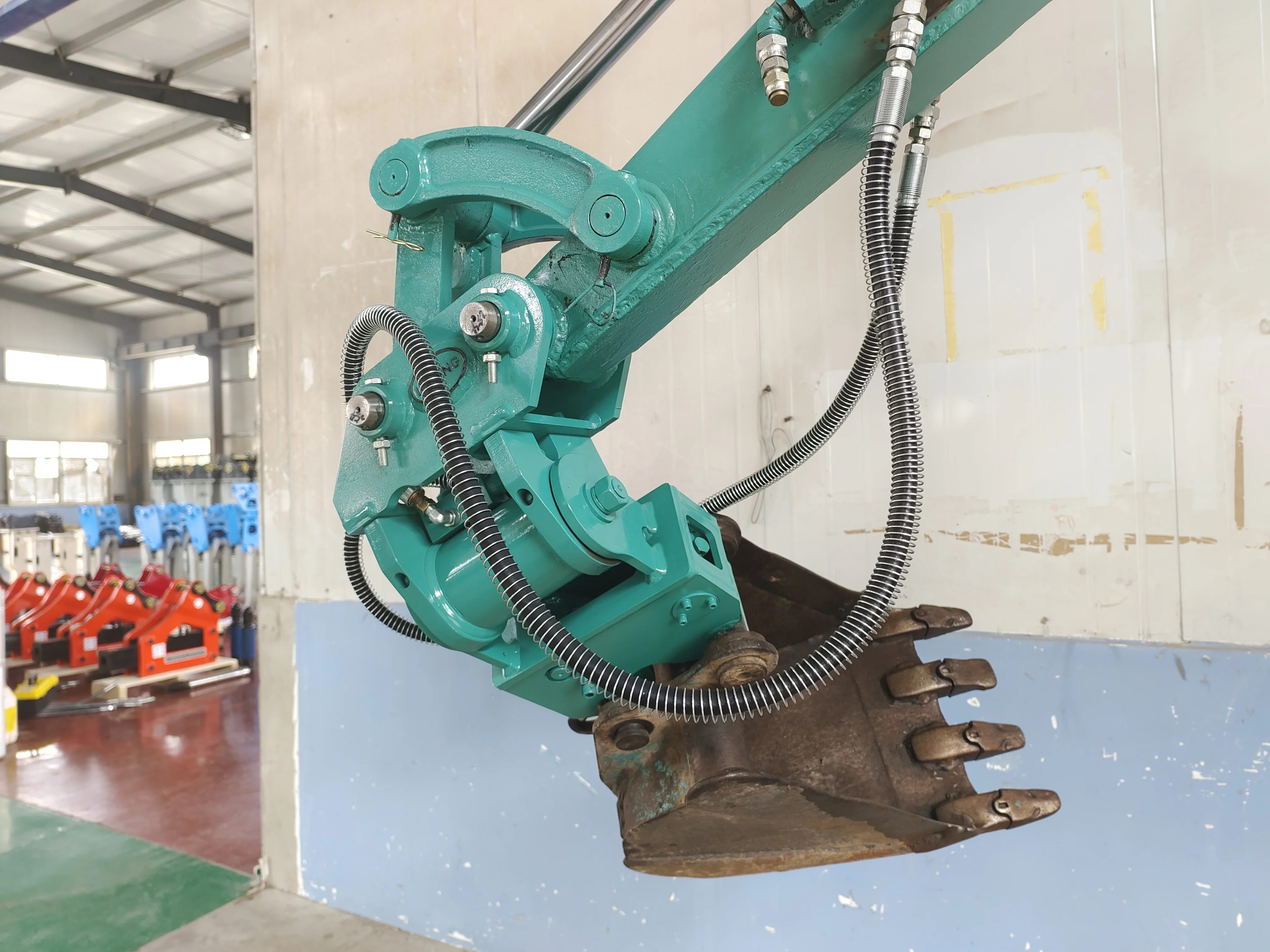 360 Degree Rotating Power Tilt - Hydraulic Rotator for Excavators