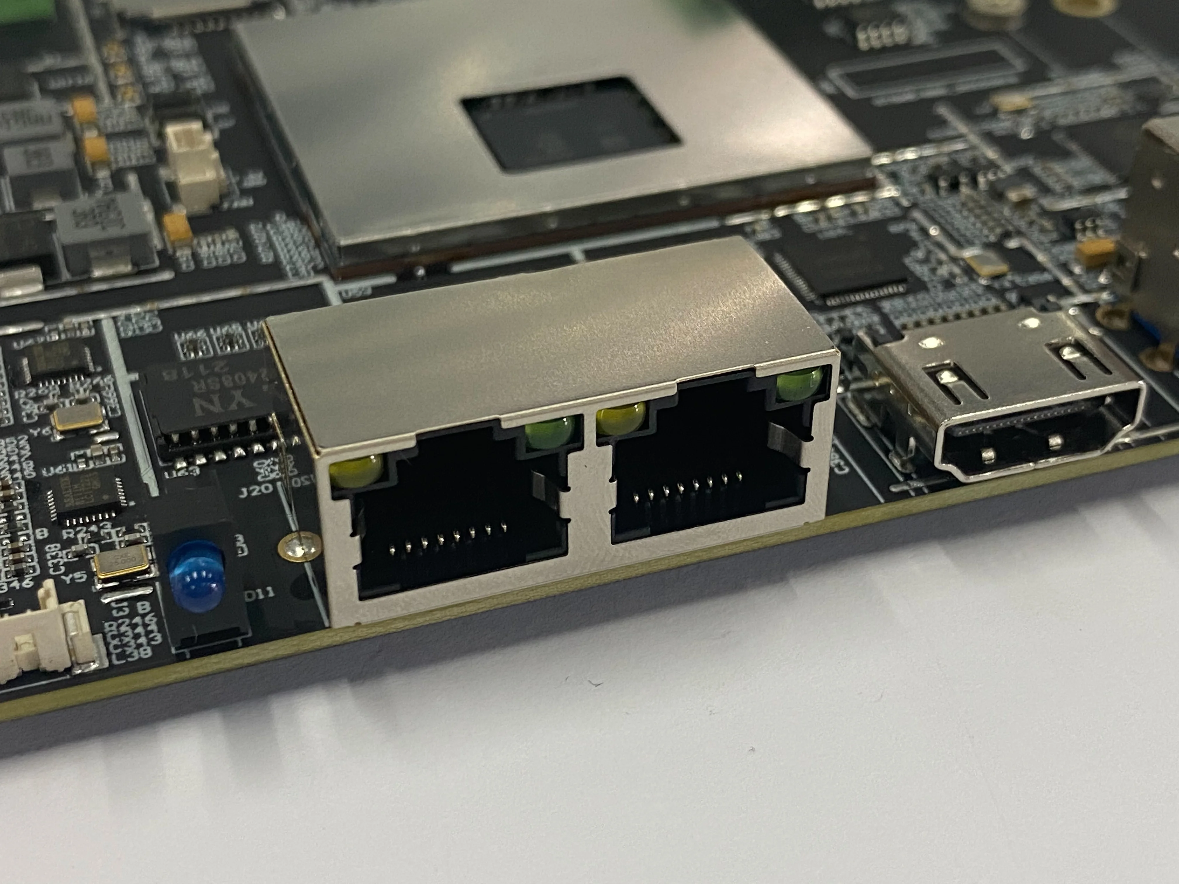 Qualcomm Snapdragon 865 GT865-RB5 Android Dev Board with 8GB RAM & 64GB ...