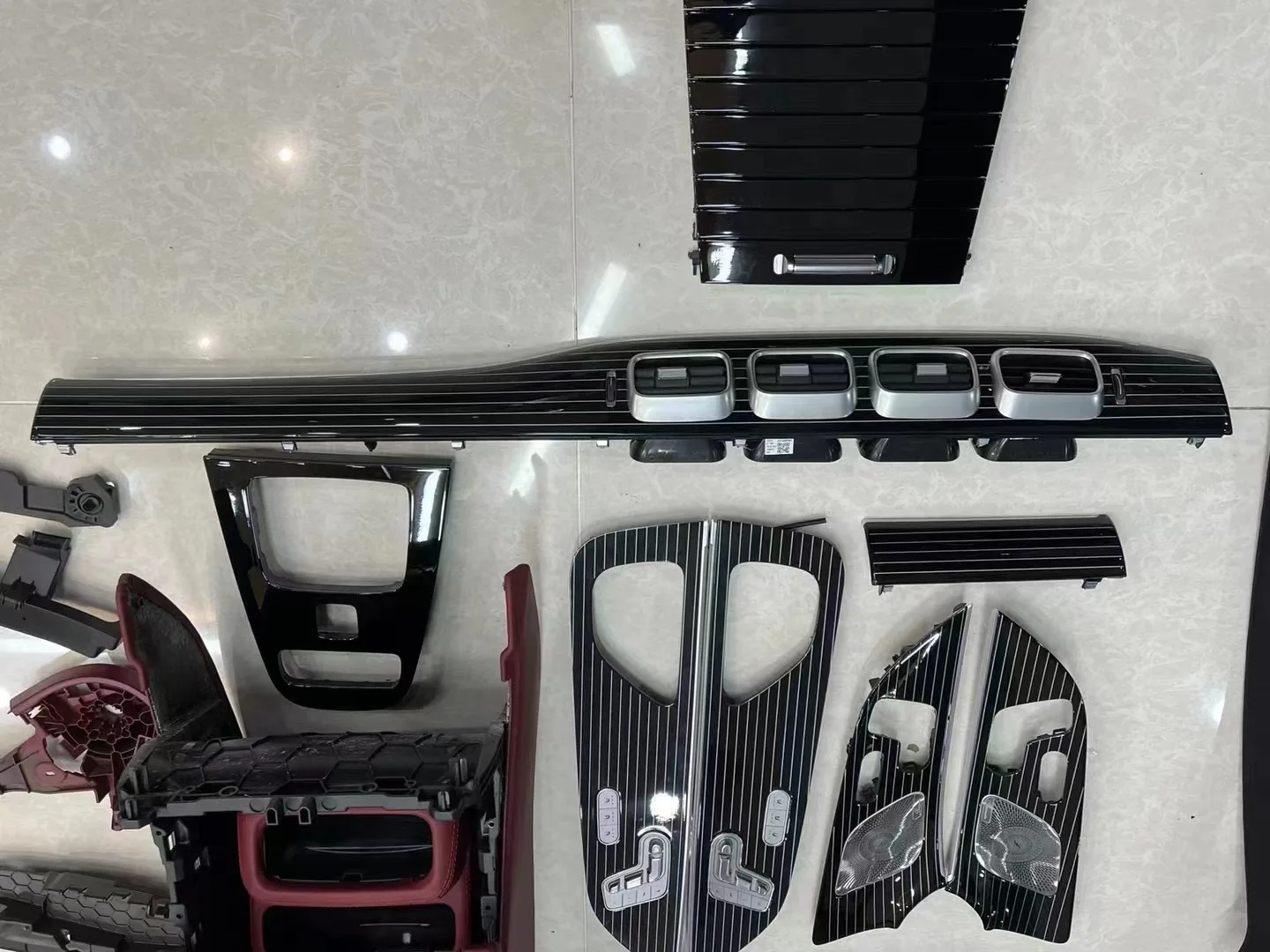 Upgrade Your GLS X167 with Luxury Maybach Interior Kits