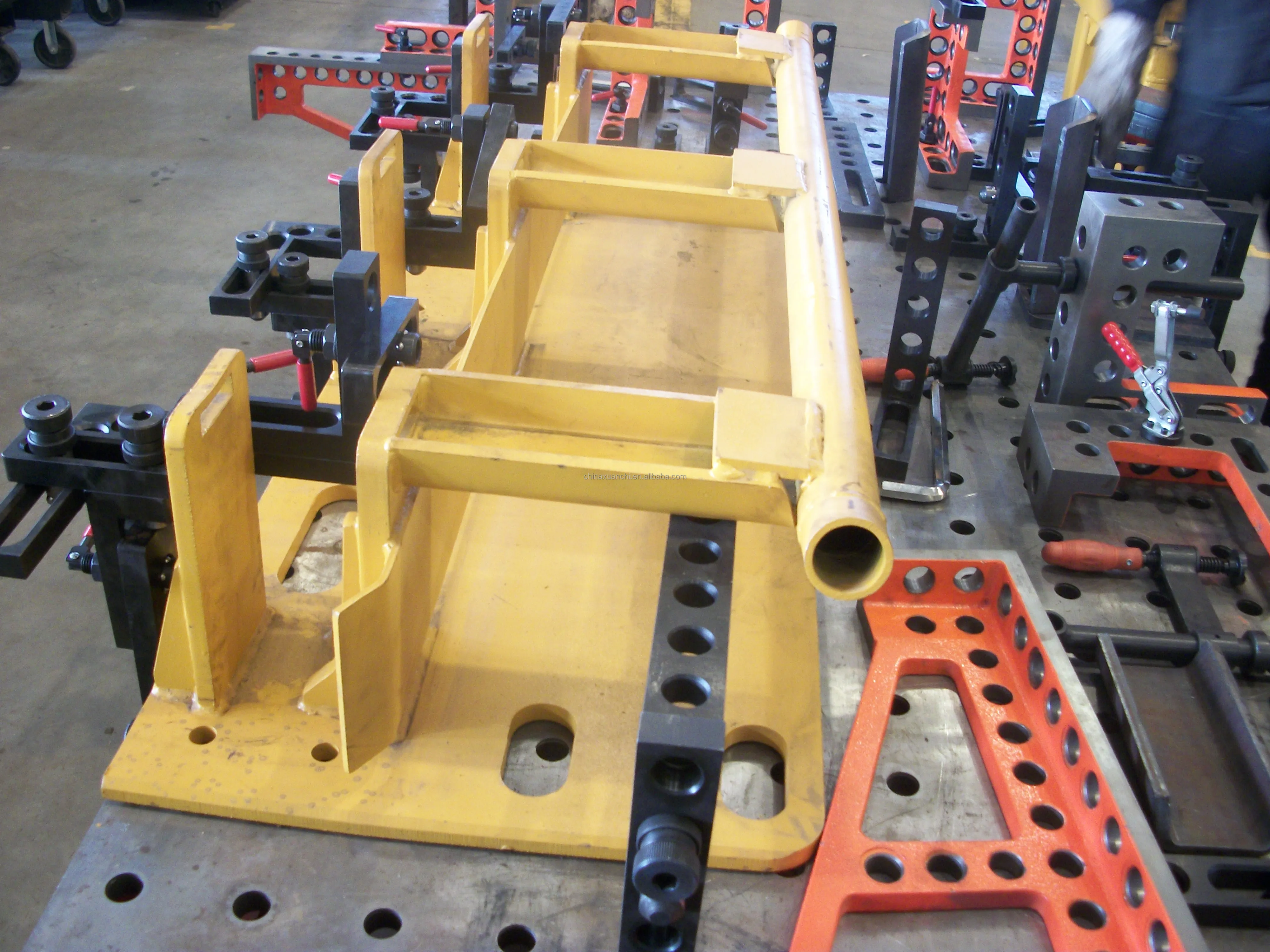 SANWZB Automatic Screen Coater - High-Accuracy 3D Welding Table