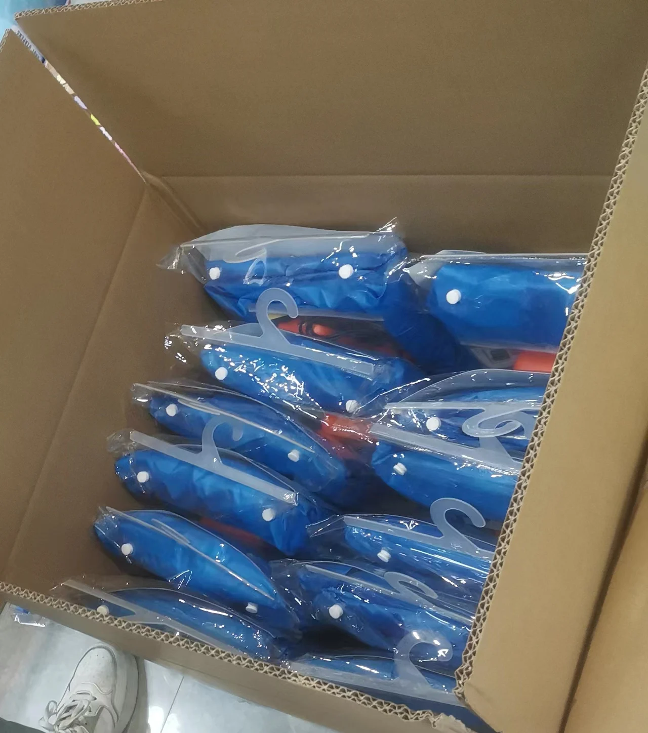 Customized Inflatable White Rabbit Costume Wearing Walking Doll Costume ...