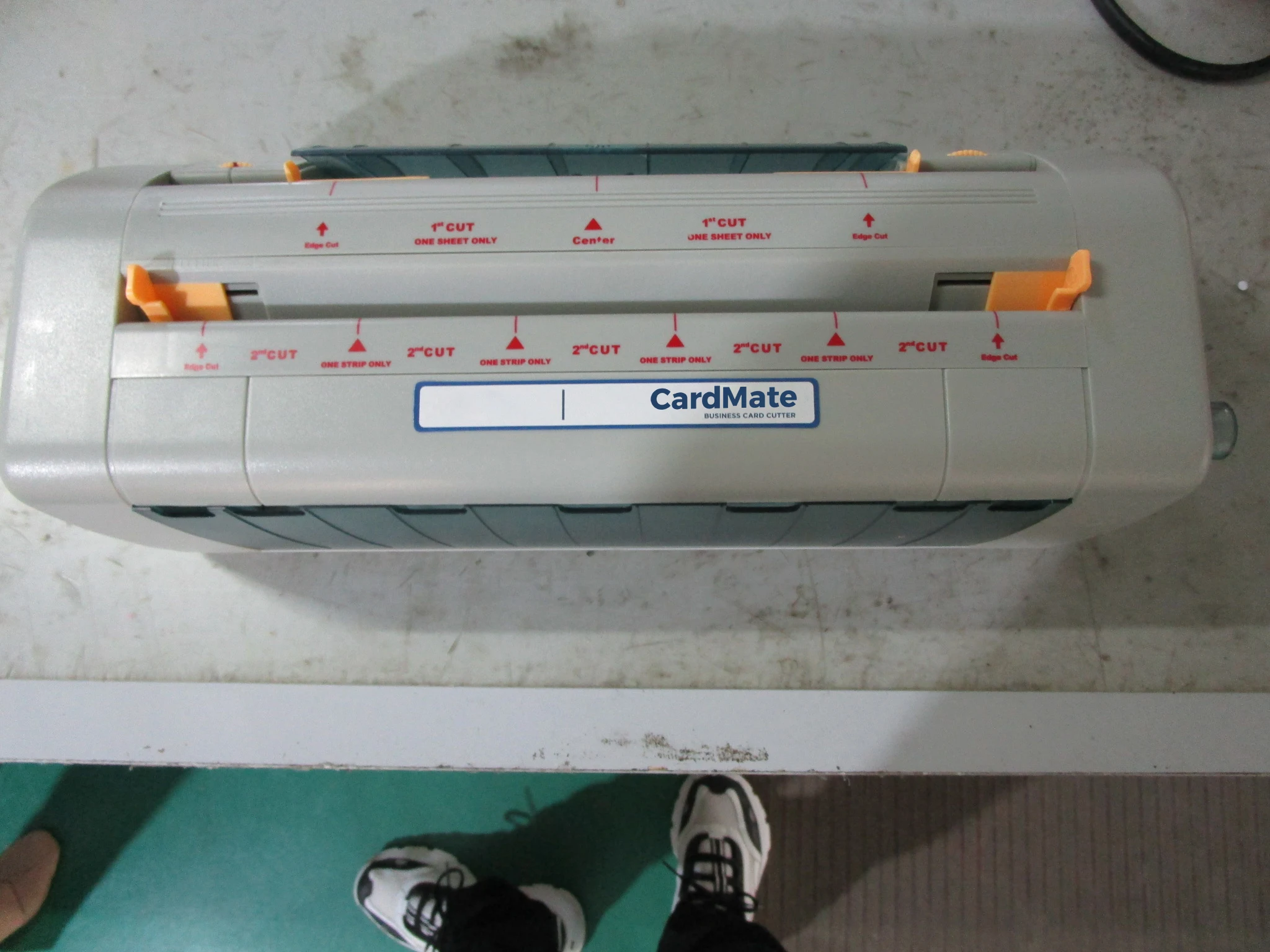 Cardmate Manual Card Cutting Machine - Efficient Office Tool