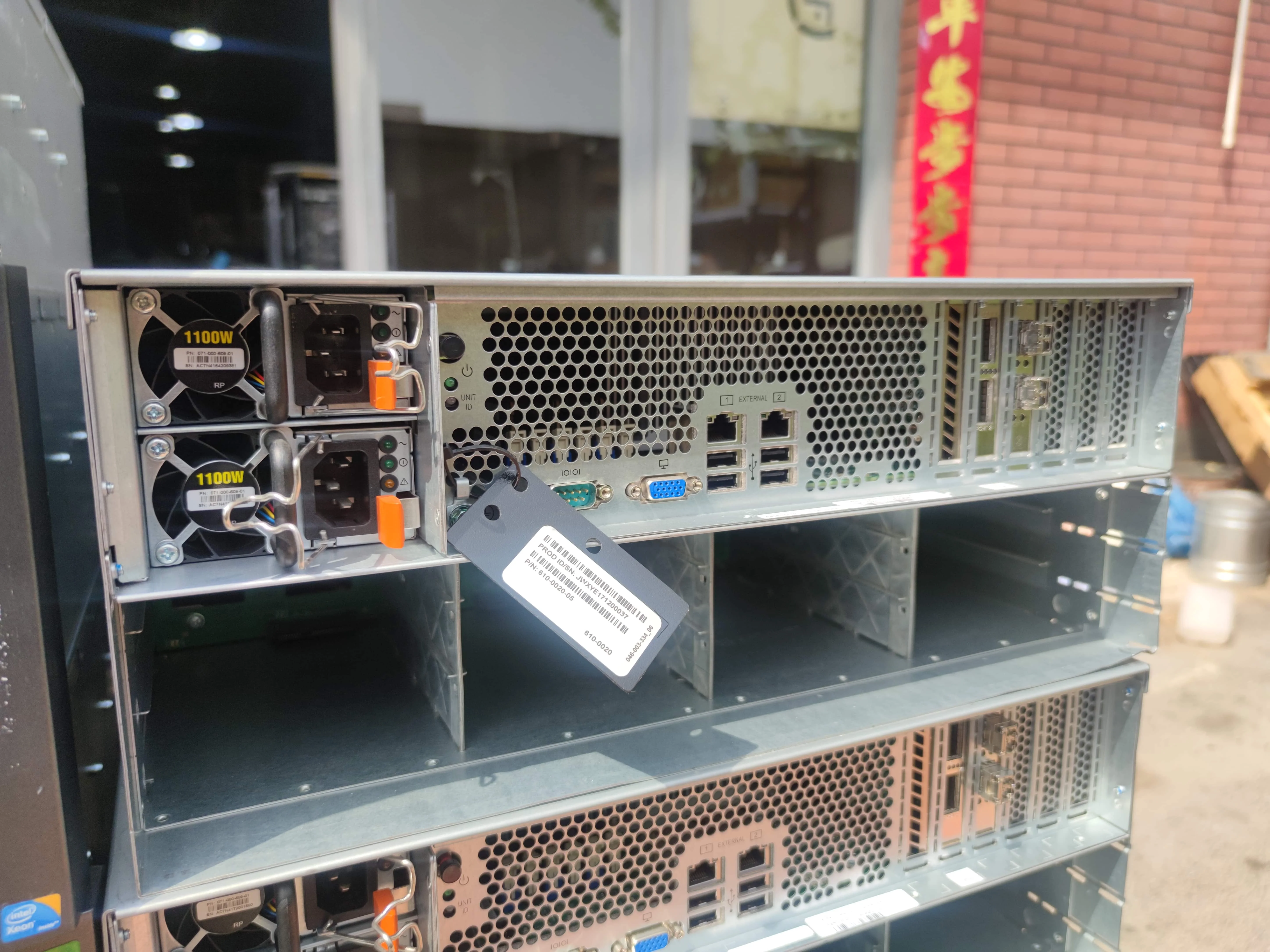 EMC Isilon X410 NAS - 30x 4TB HDD, 6x 1.6TB SSD, 256GB Memory