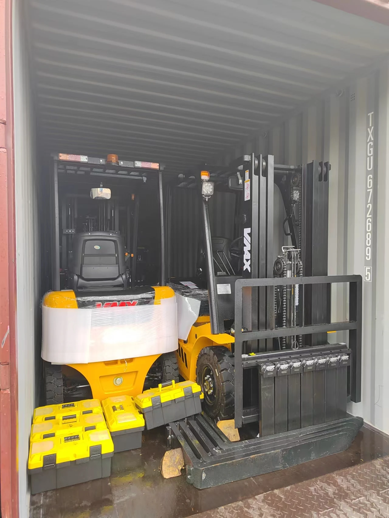 Man Up Vna Forklift Three Way Stacker Very Narrow Aisle Stacking ...