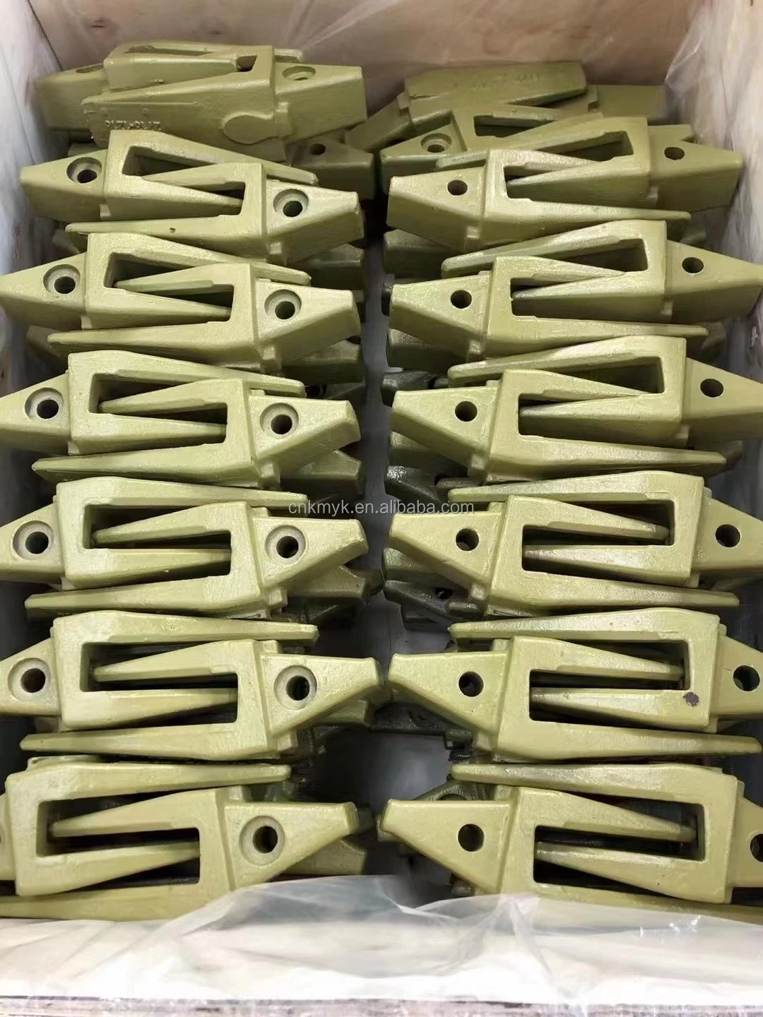 Excavator Teeth Bucket And Teeth Holder Bucket Tooth Seat Bucket ...