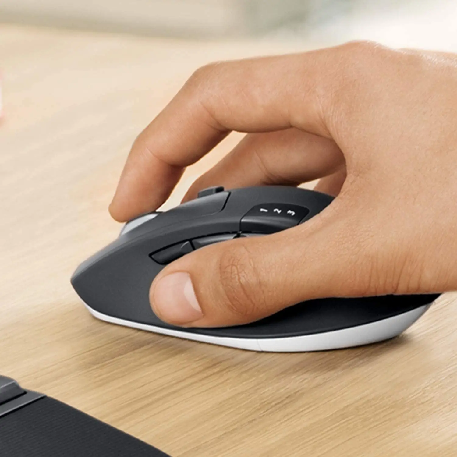 Logitech MK850 LED Backlit Ergonomic Wireless Keyboard and Mouse Combo ...