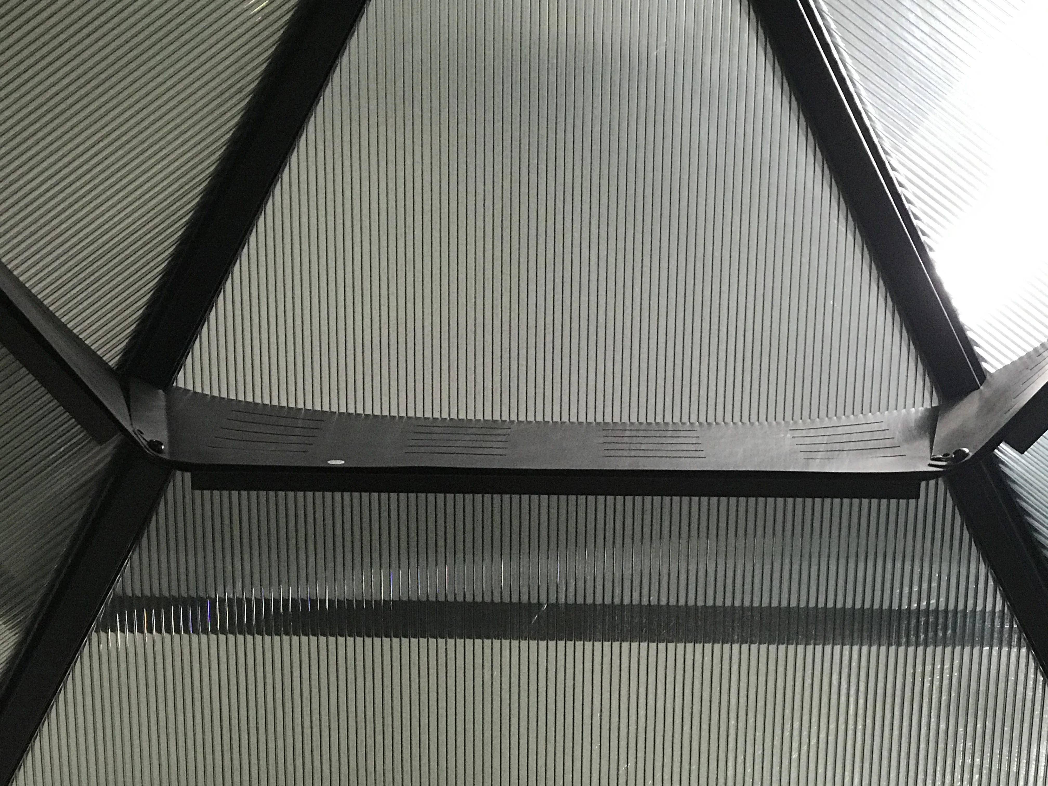 2x2x2x2.8m Hexagonal Hardtop Gazebo Outdoor Weather-resistant Aluminum ...