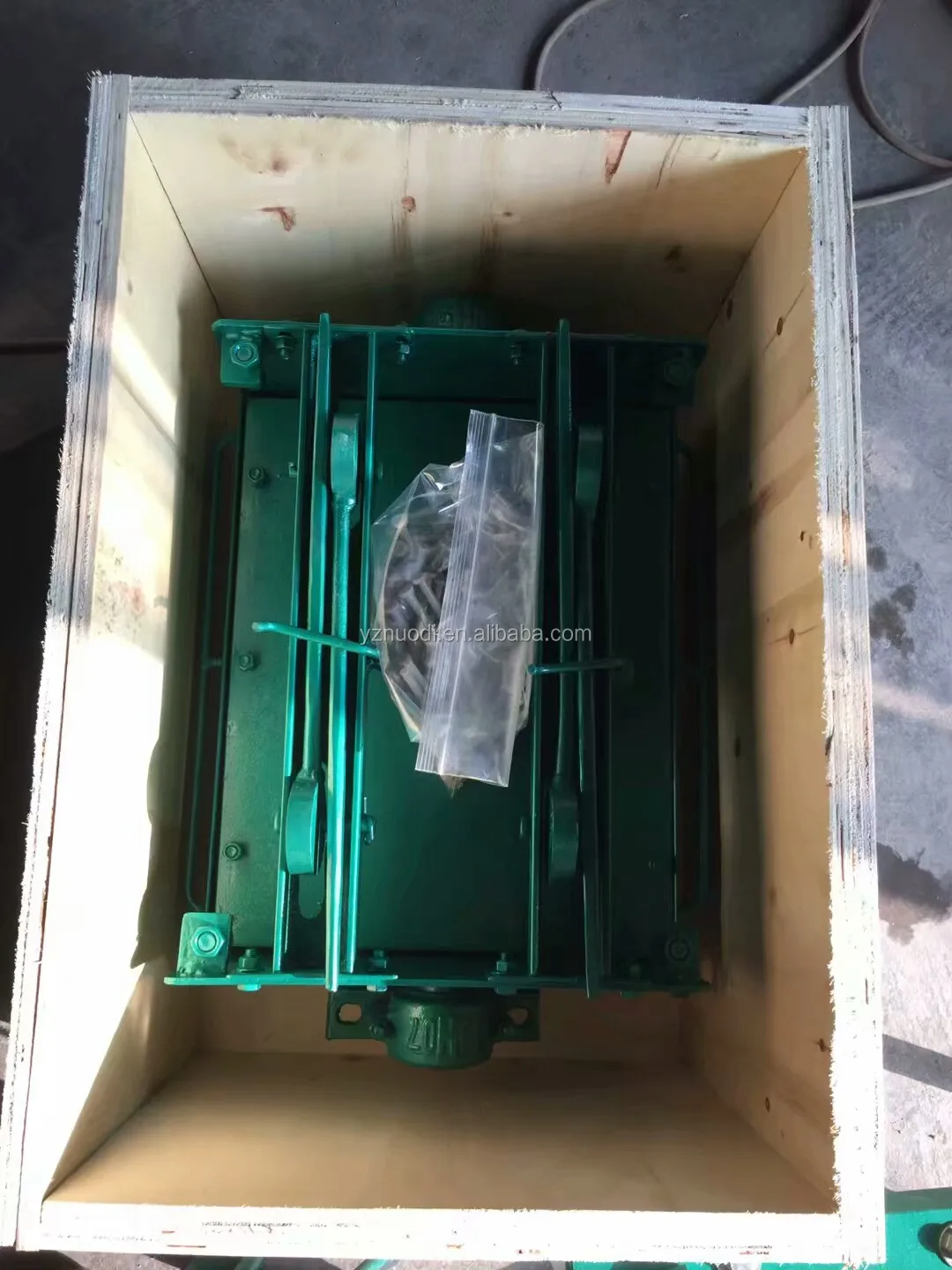 Automatic Dustless Chalk Extruding Making Machine Chalk Mixing Cutting ...