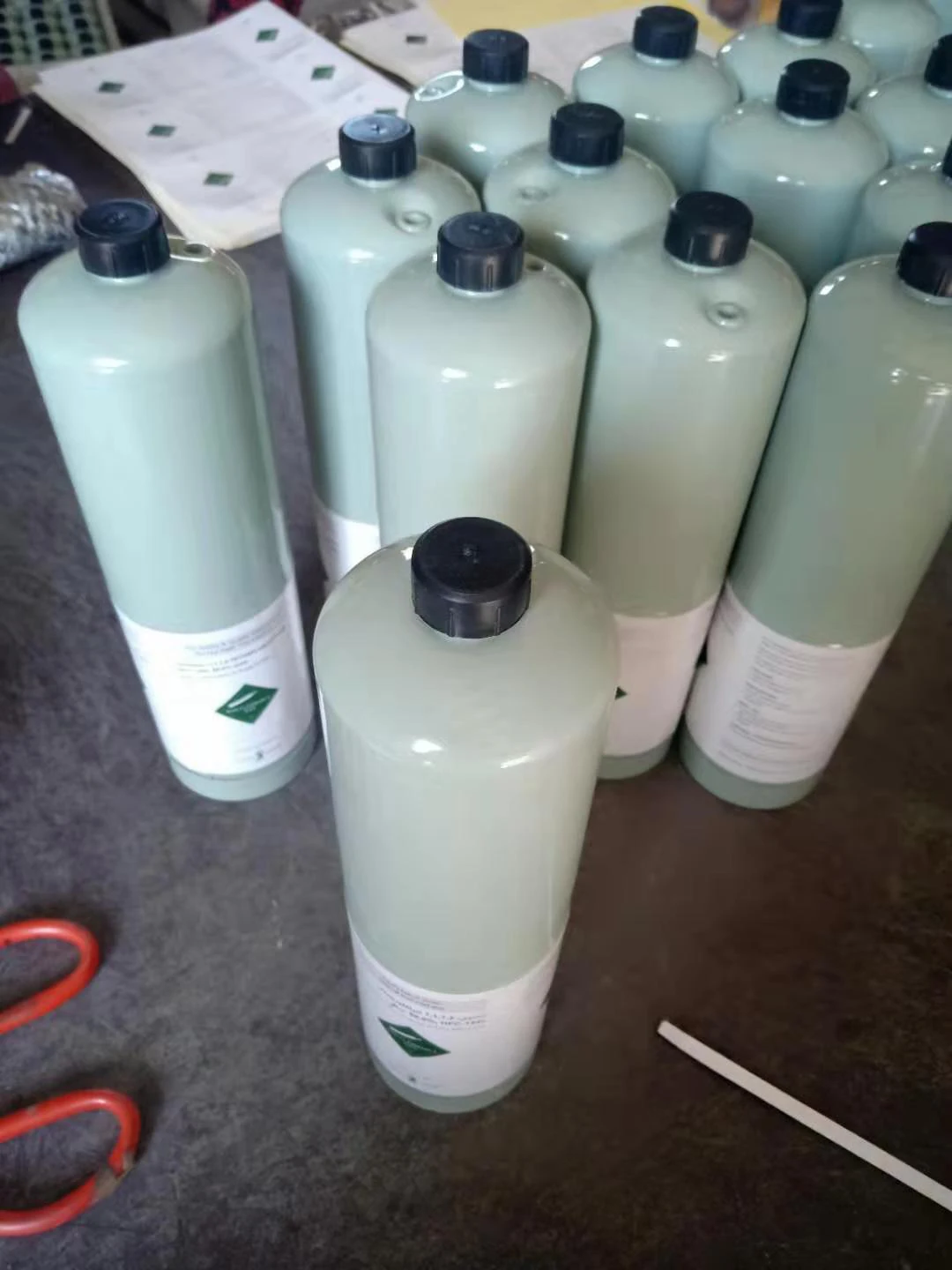 1000ml Empty R134A Gas Cylinder Cga600 Thread Gas R134A Canister for ...