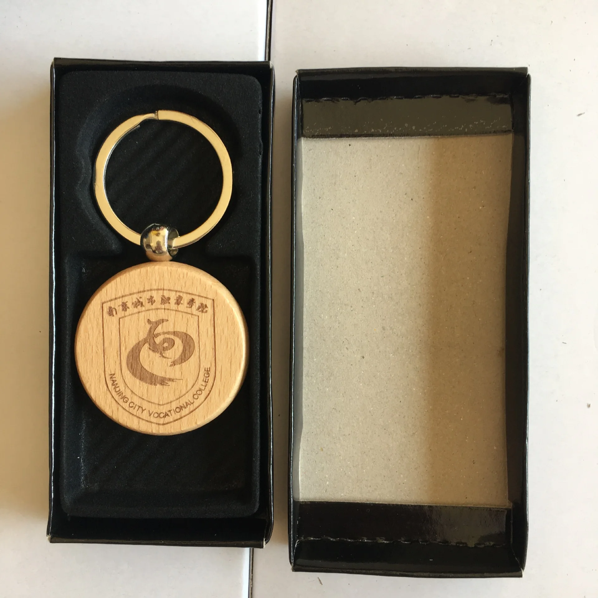 Custom Logo Luxury Wood Key Chains Beech Wood Timber Keychain Wooden ...