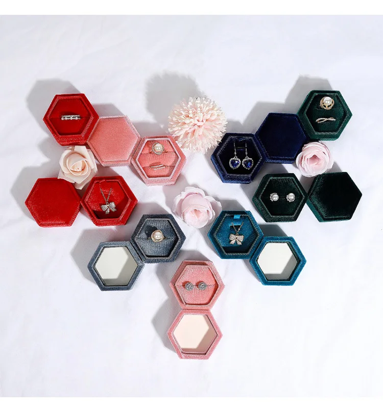 Exquisite Multiple Colour Velvet Jewellery Boxes Hexagon Velvet Ring ...
