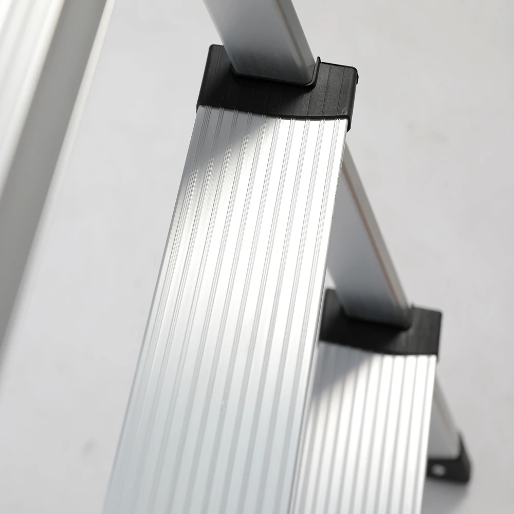 150kg Children Friendly Platform Standing Foldable Step Attic Ladders ...