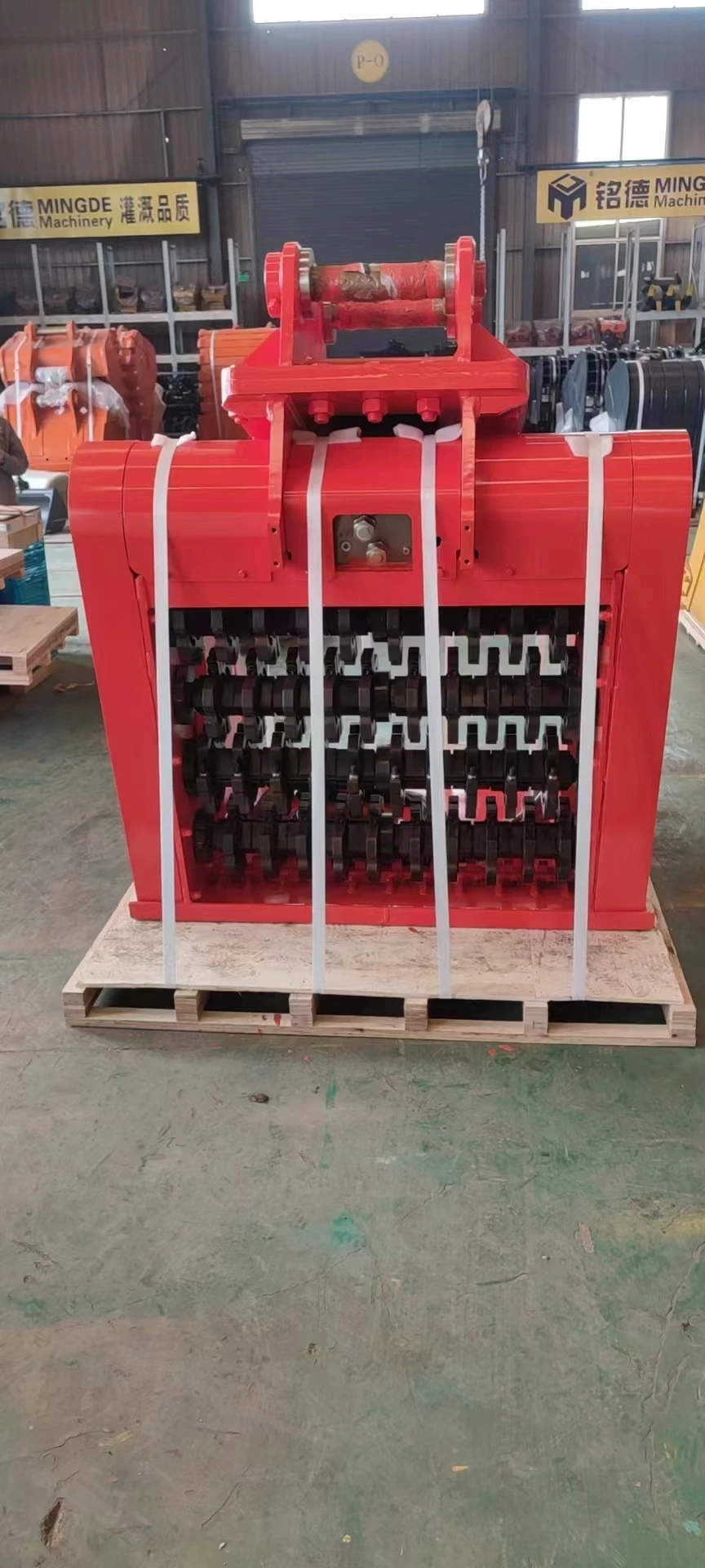 Monde New Multifunctional Excavator Screening Bucket Shredder Crusher ...