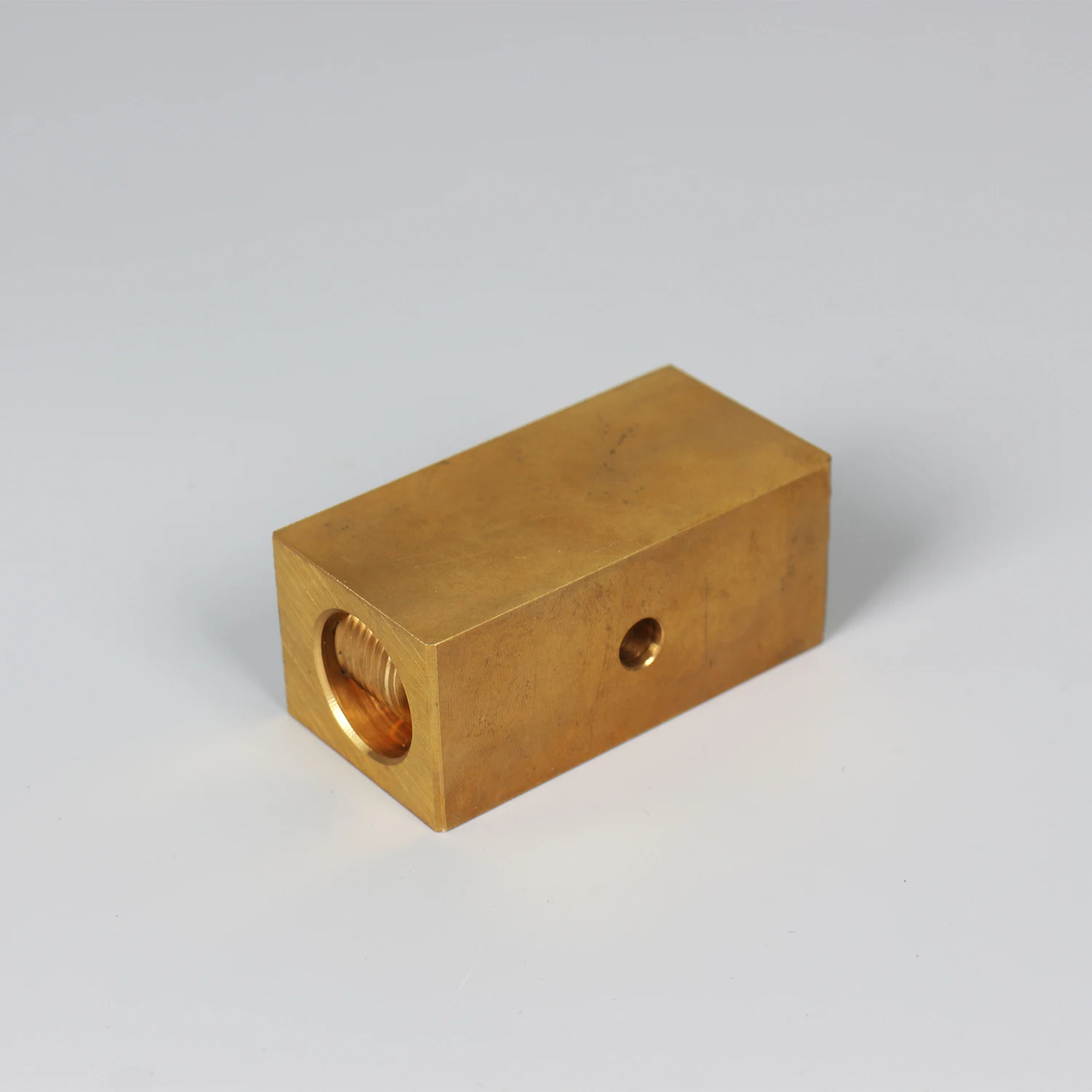 Alloy Wiring Lugs Terminals - Copper Pillars & Mechanical Lugs