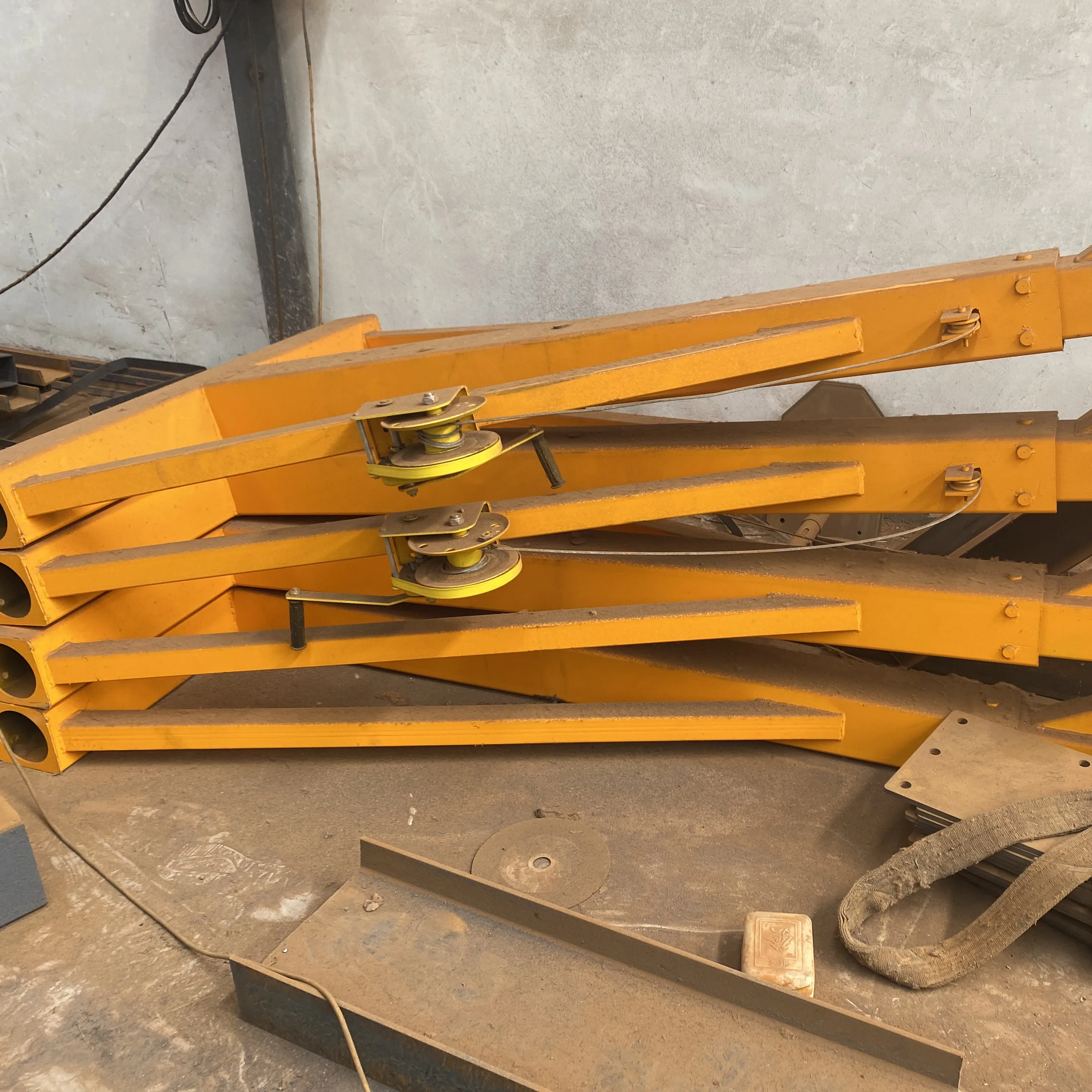 Workshop Engine Lift Frame Electric Portable Mini Small Gantry Crane 1 2 3 5 10 Ton - Buy Portal ...