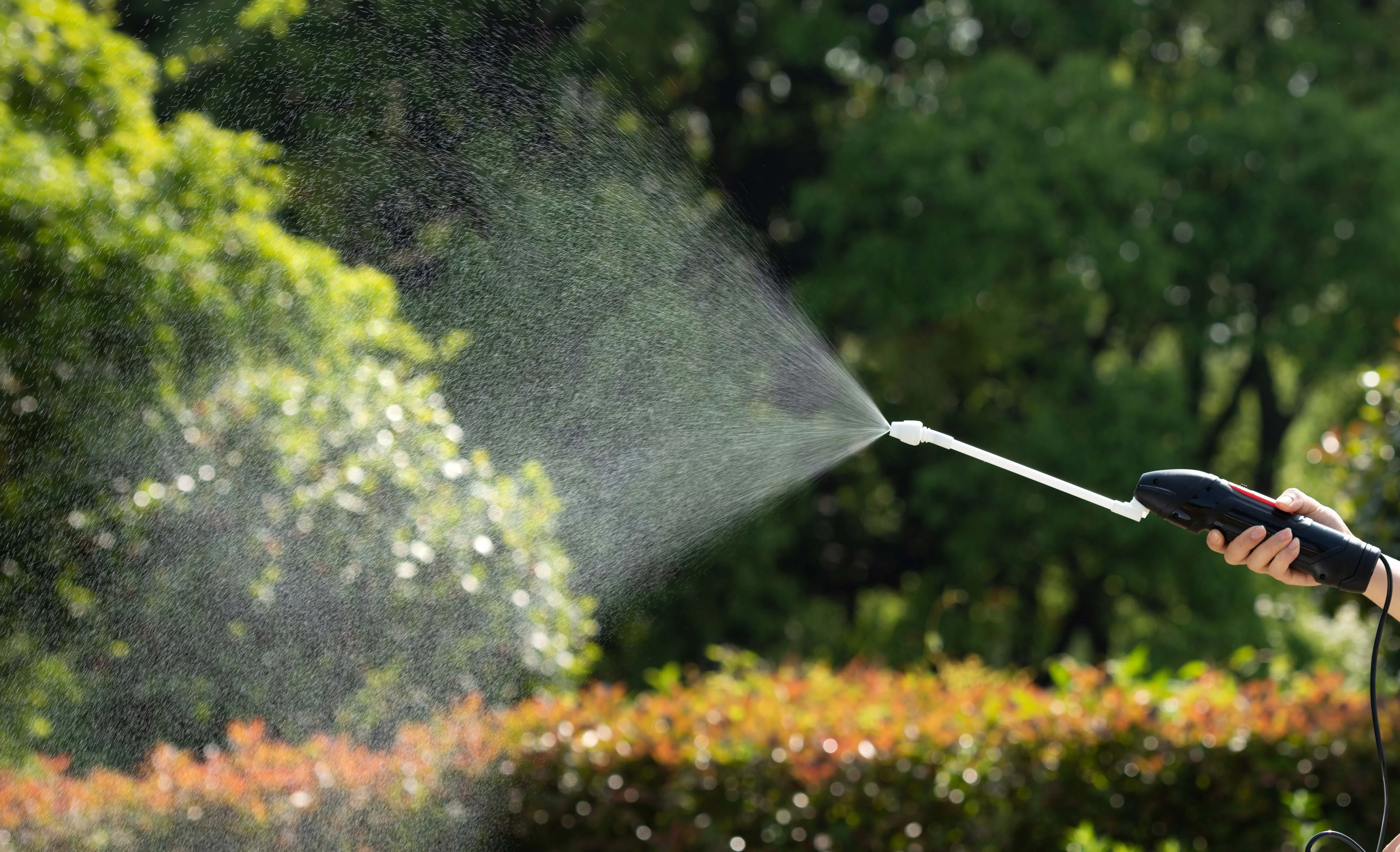 Garden Hand Sprayers For Controlled Watering Or Application Of Weed ...