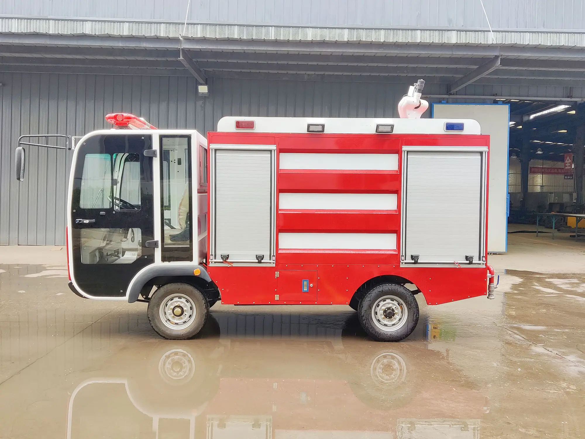 Electric Mini Fire Truck - Efficient Emergency Response