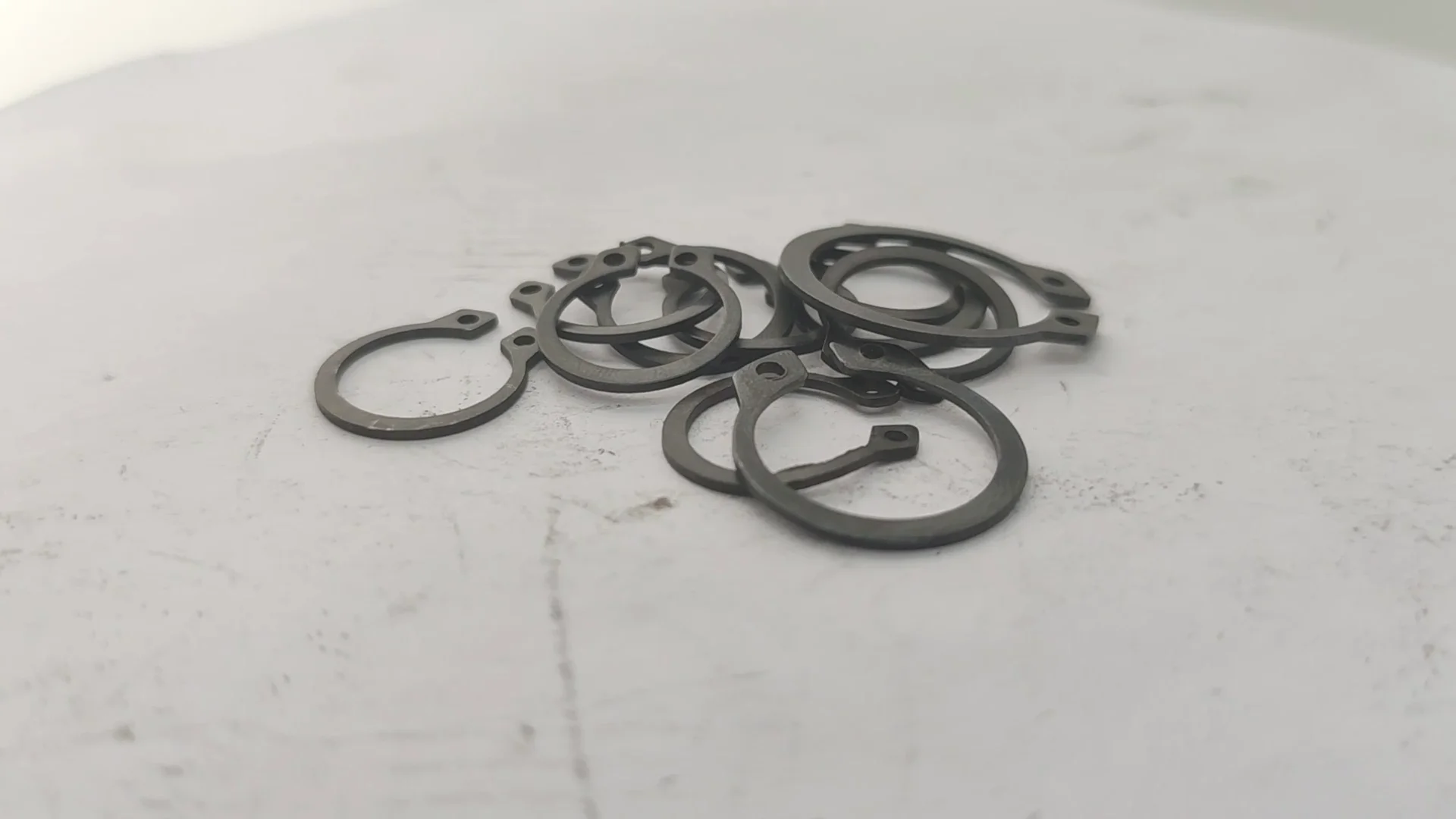 Din 471 Black Stainless Steel Carbon Steel C Circlip Snap Ring External ...