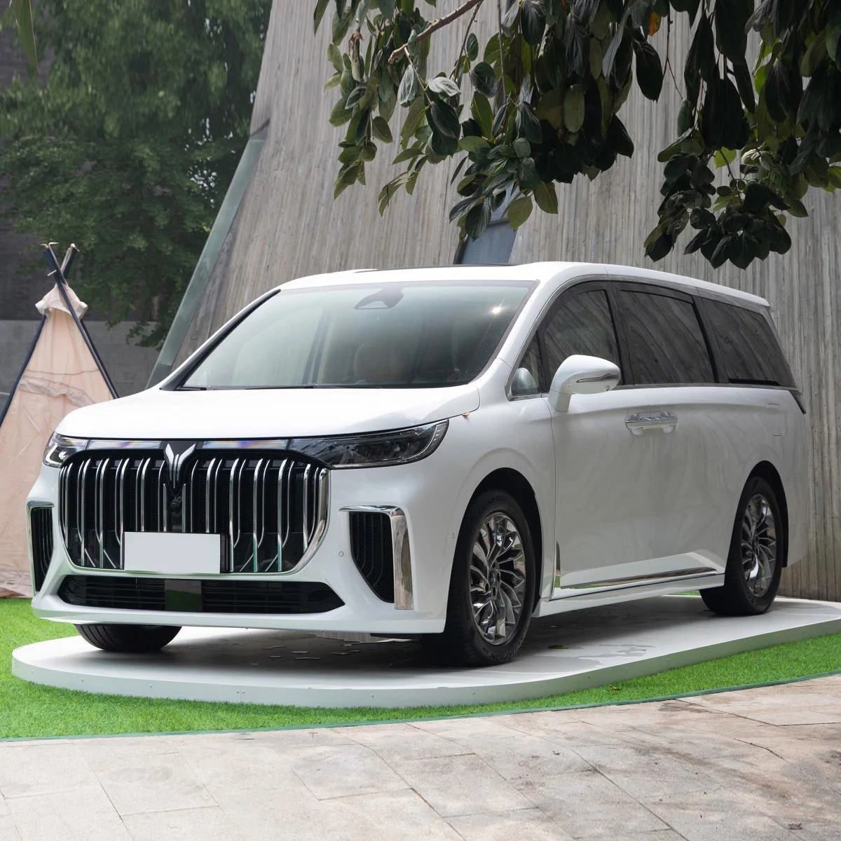 Dongfeng Voyah Dreamer Ev Lantu High-speed Mpv Electric Vehicle 7-seats New Energy Car - Buy ...