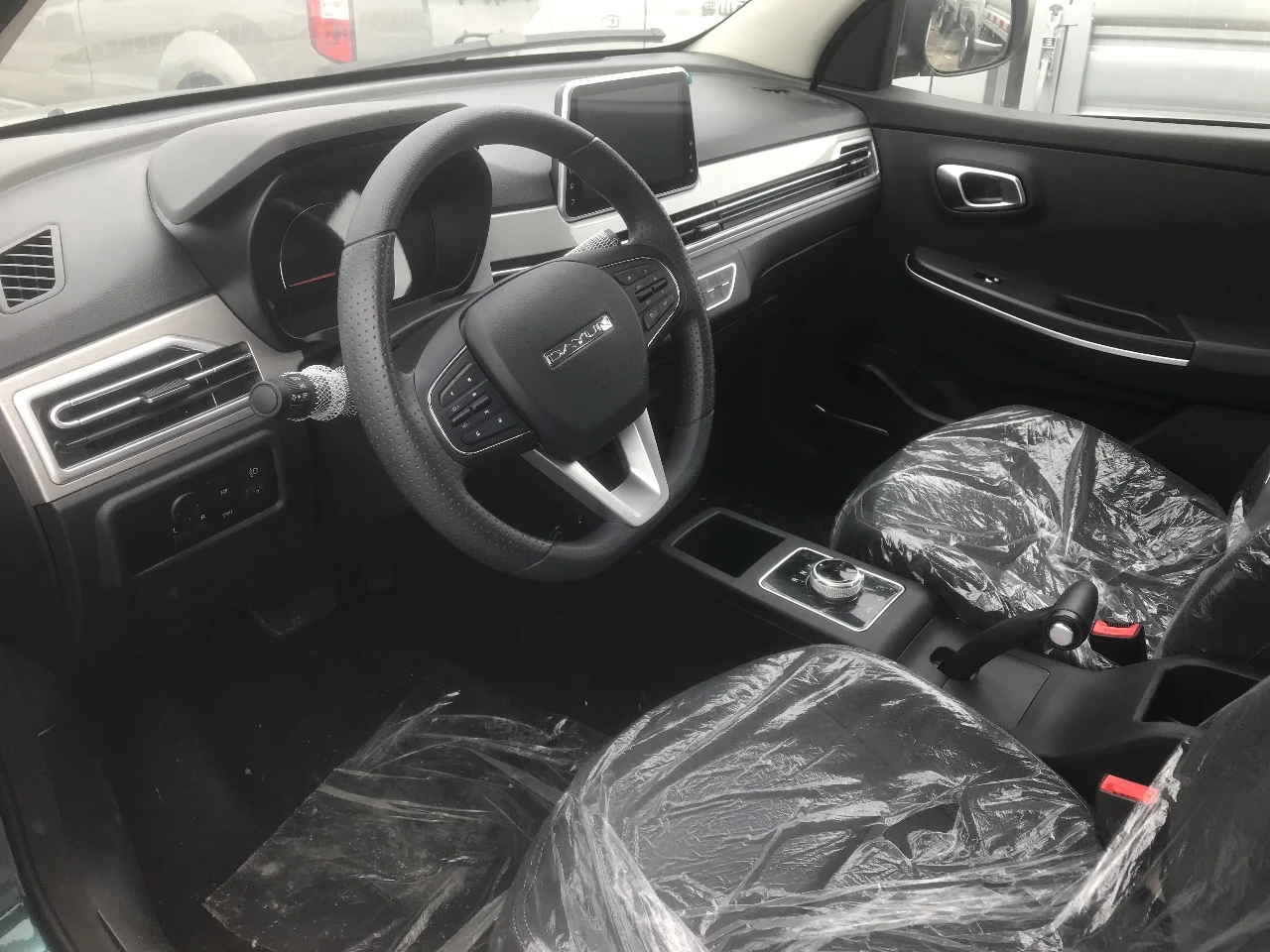 Dayun Yuehu Electric 300 Standard Version Car Dayun Yuehu 5 Seats High ...