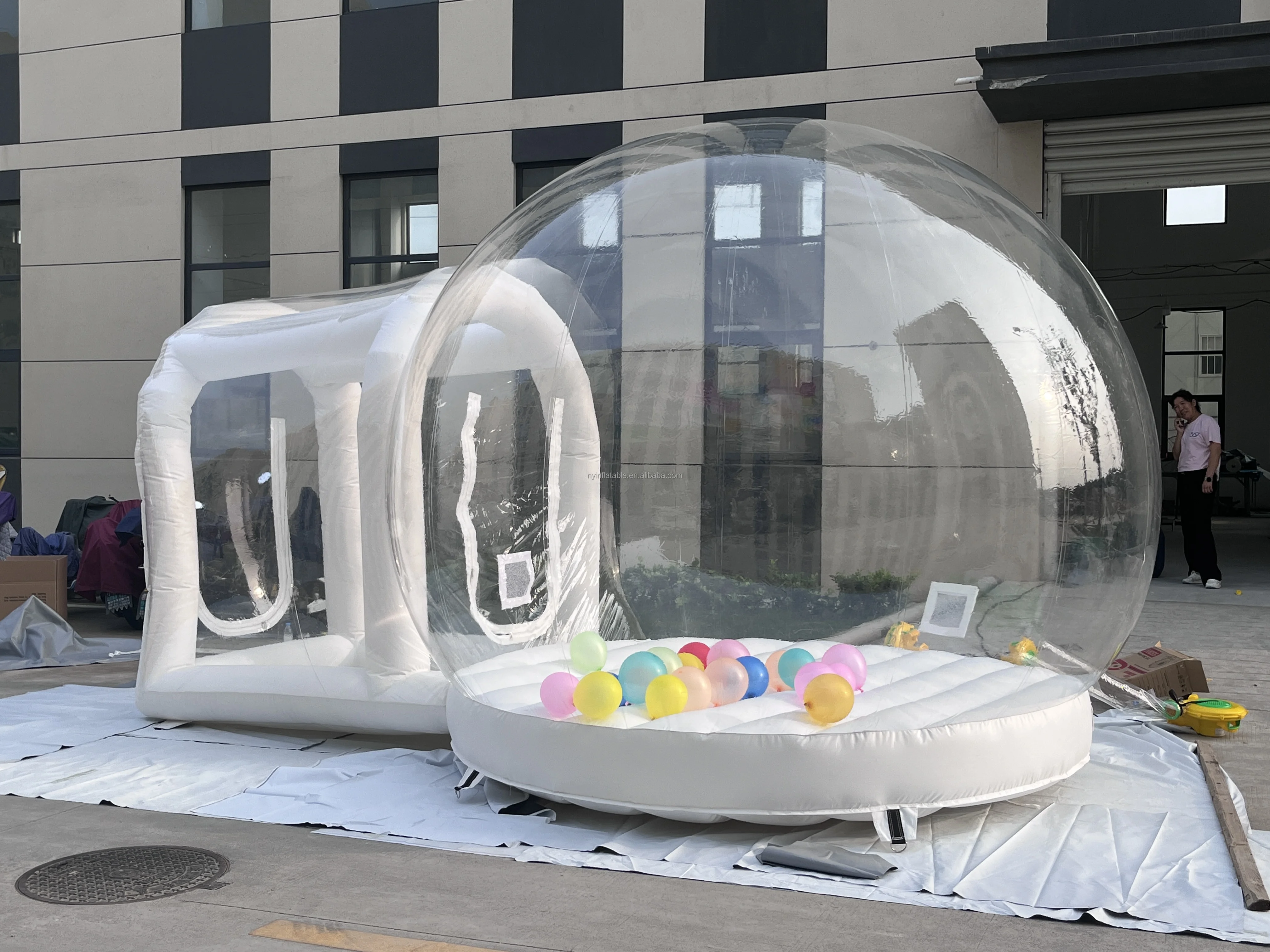 Luxury Bubble Dome Tent - Customizable Transparent Bounce House