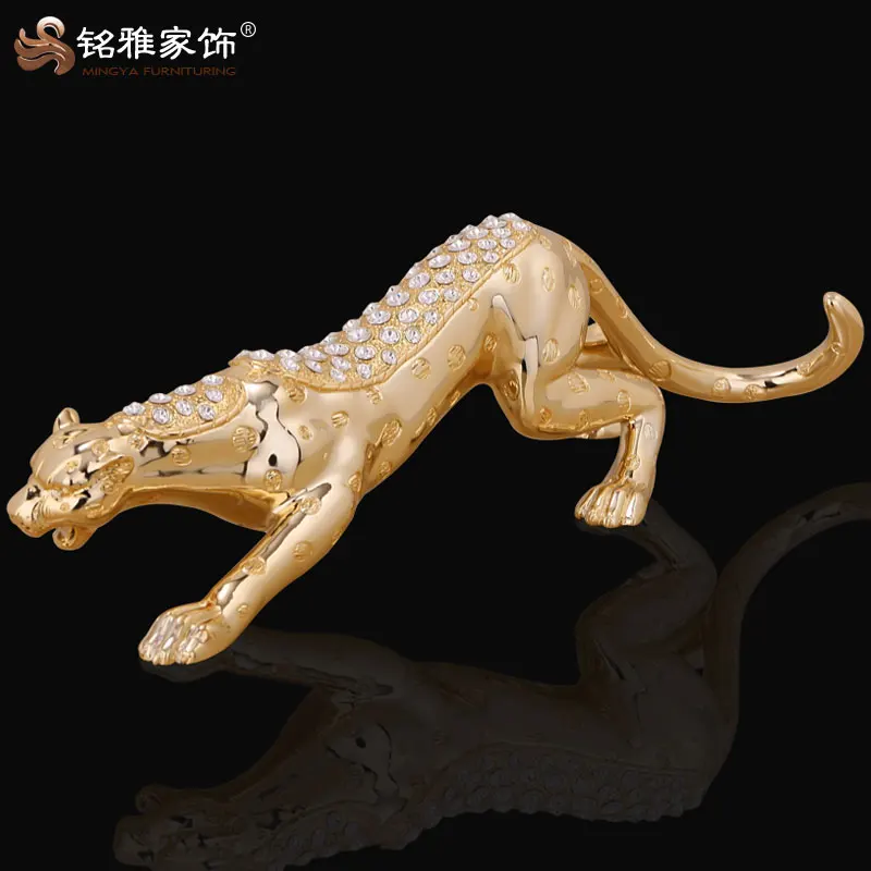 Home decorative leopard resin statue with shinning diamond crystal ...