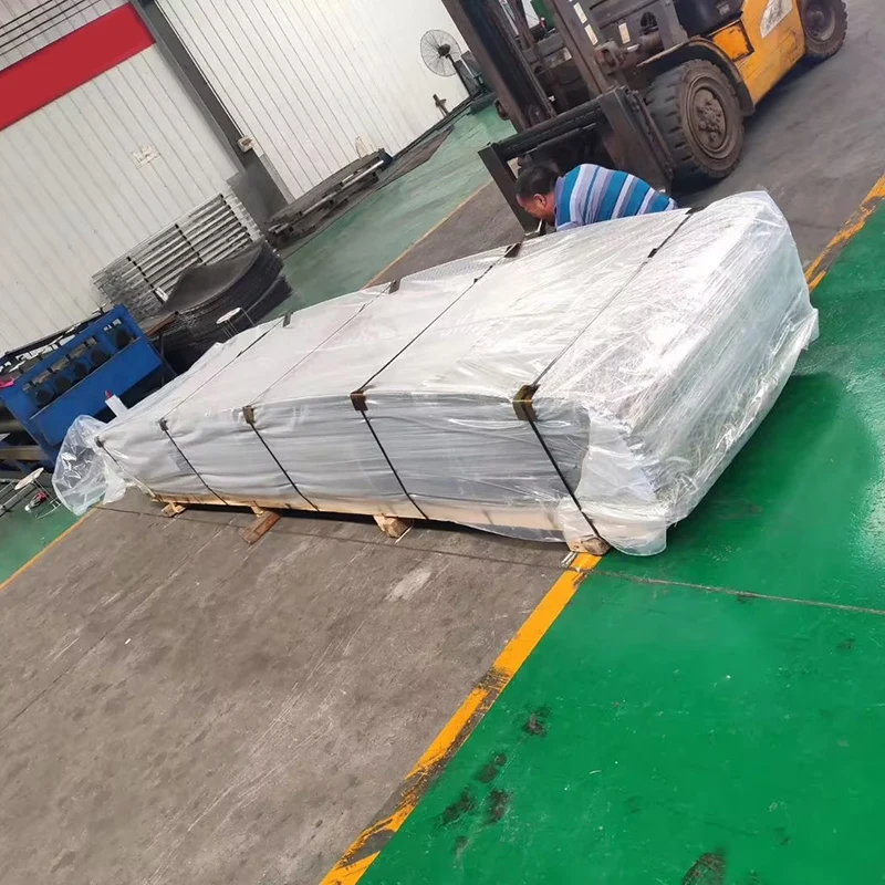 Decorative Stainless Steel Perforated Metal Mesh Rhombus Round Hole ...