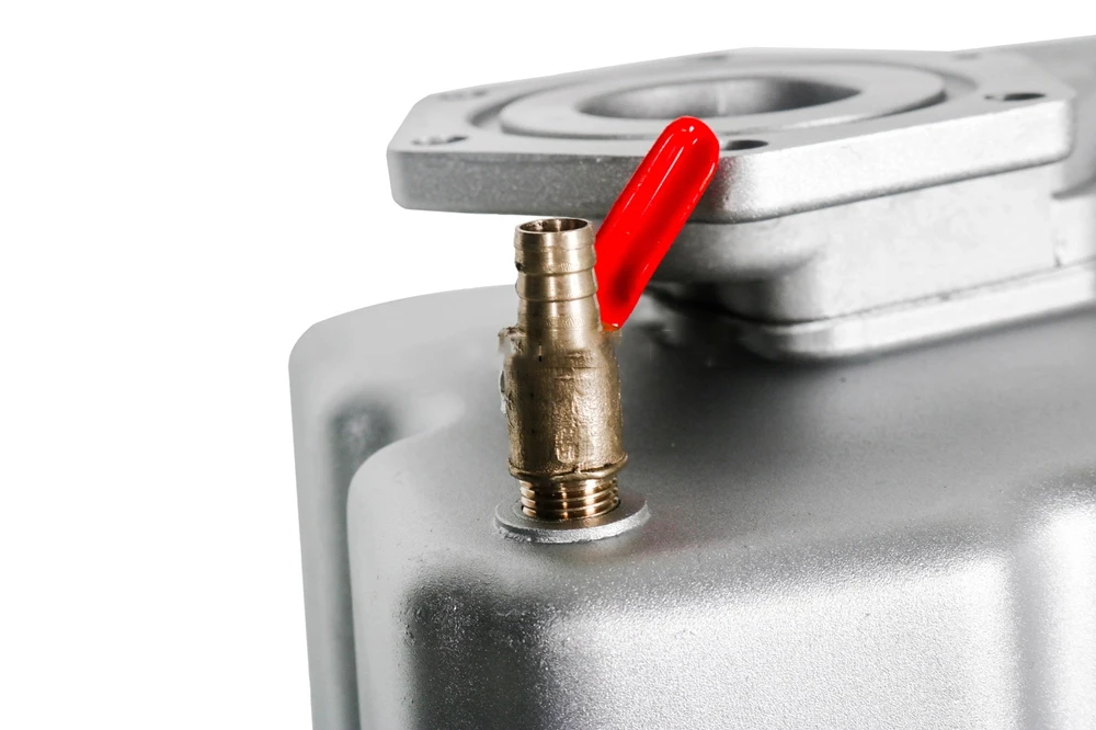 New Design Volume Petrol And Diesel Filling Station Bennett Combination ...