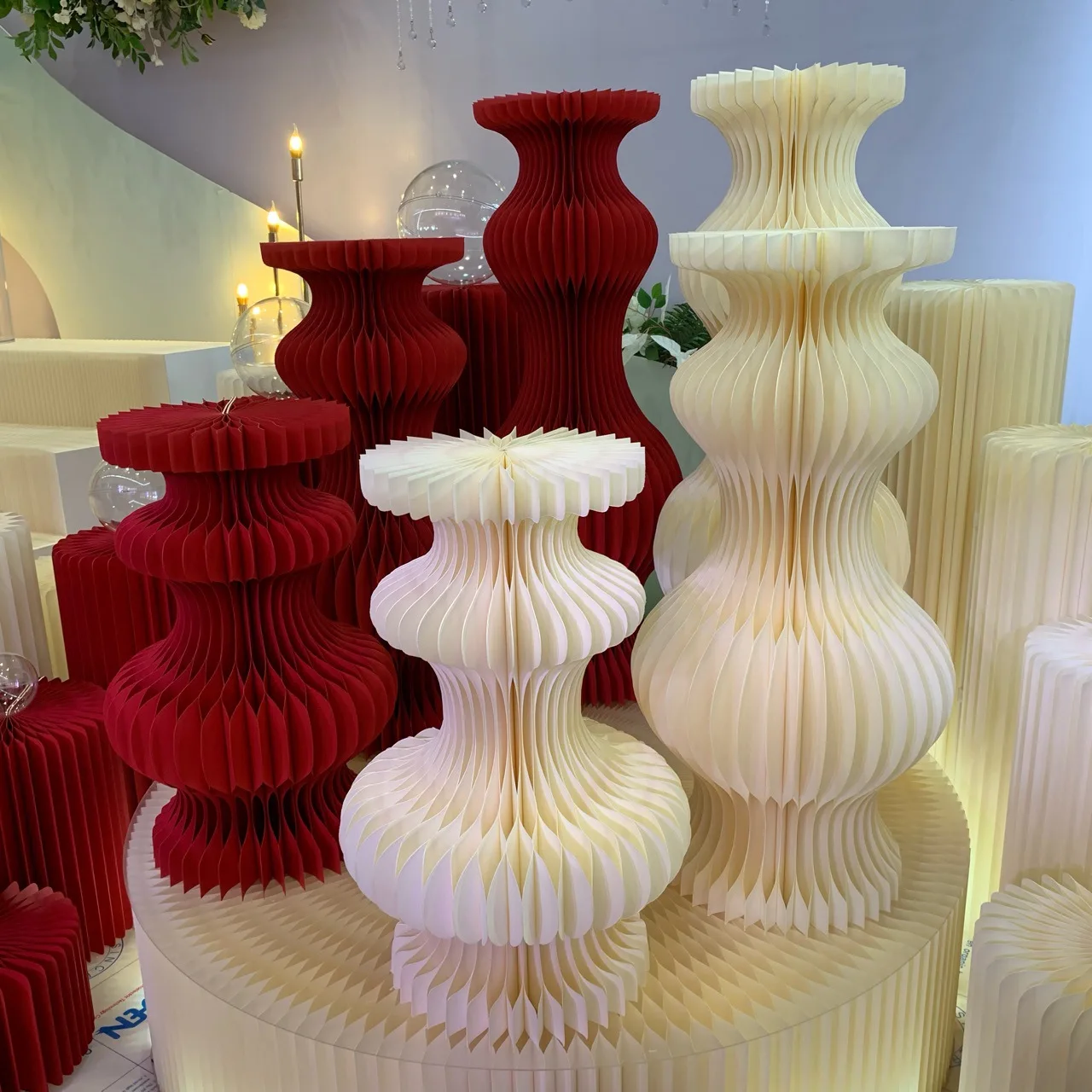 Folding Honeycomb Paper Display Stands for Weddings & Events