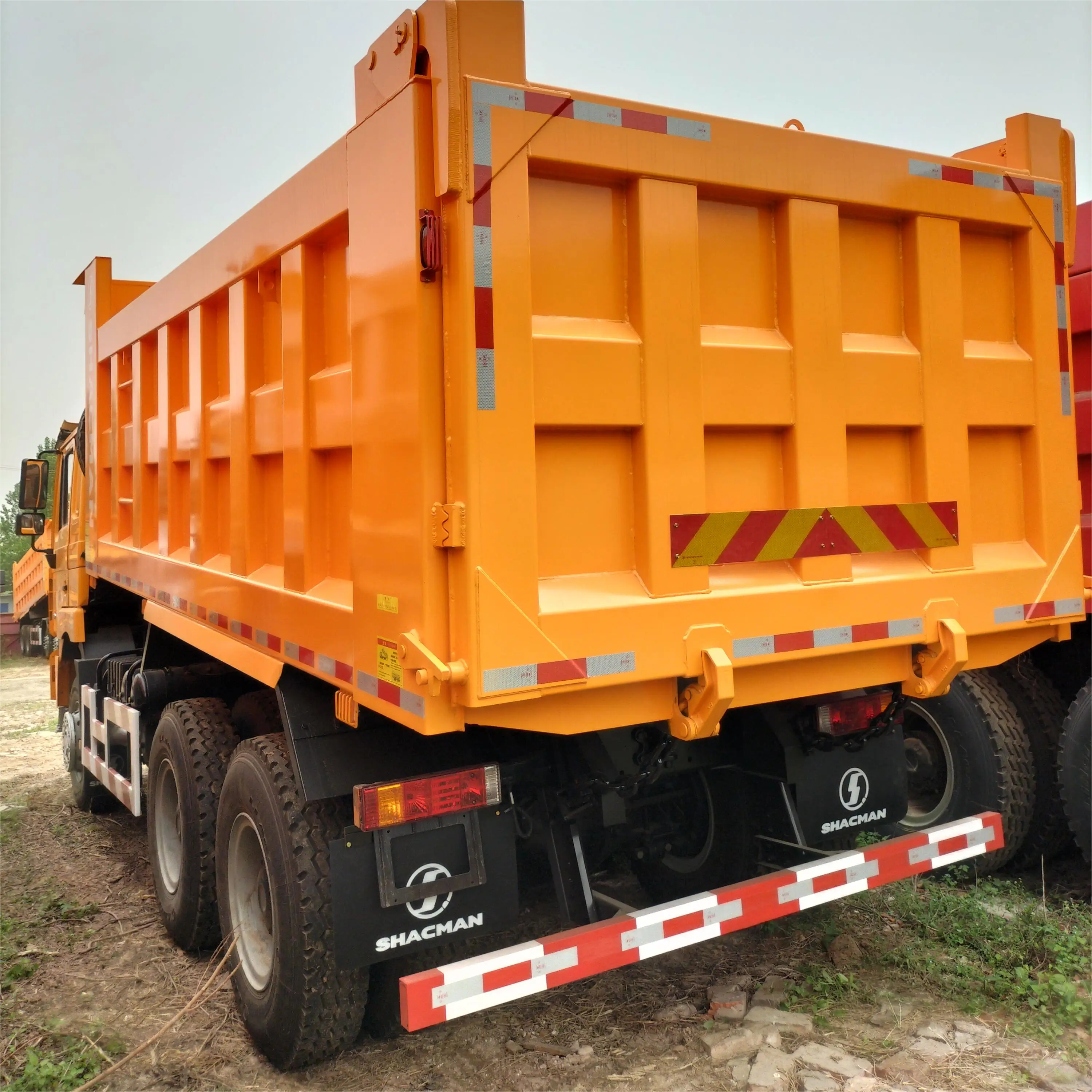 Shacman Dump Truck - Efficient 10 Wheel Dumper Trucks