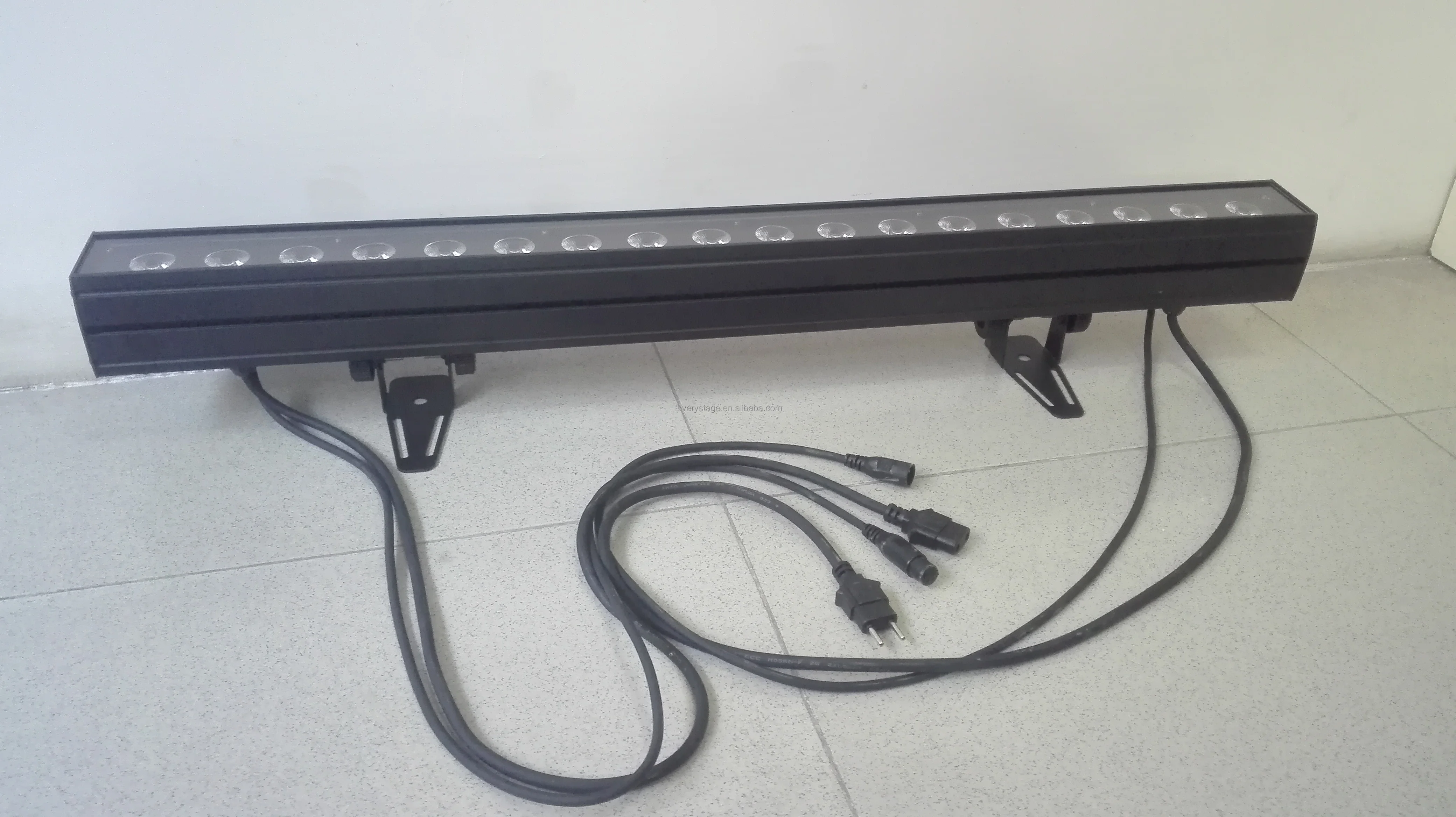 Pixel Led Batten Light 18*18w RGBWA UV 6 in 1 Bar DMX512 Chase IP20 ...