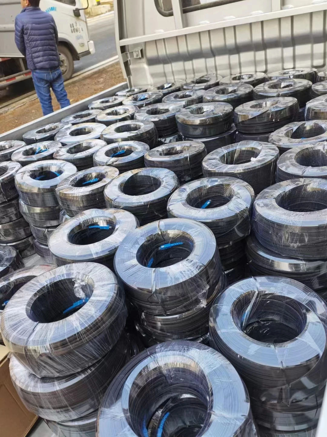 1core Ftth Fiber Optic Drop Cable Patch Cord 150m 2m Fttp Secure Jumper ...