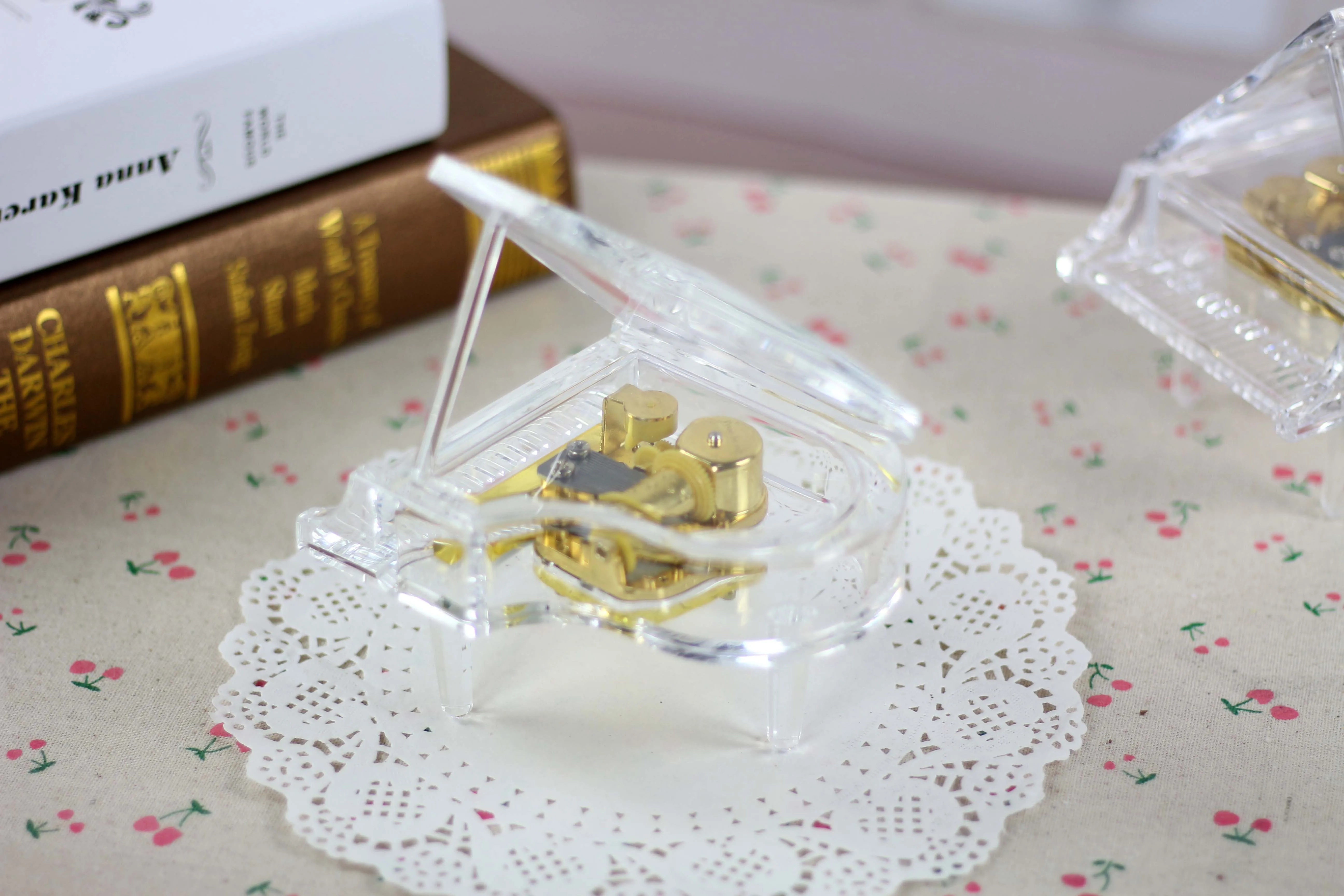 Wholesale Transparent Piano Acrylic Music Box Rotating Creative ...