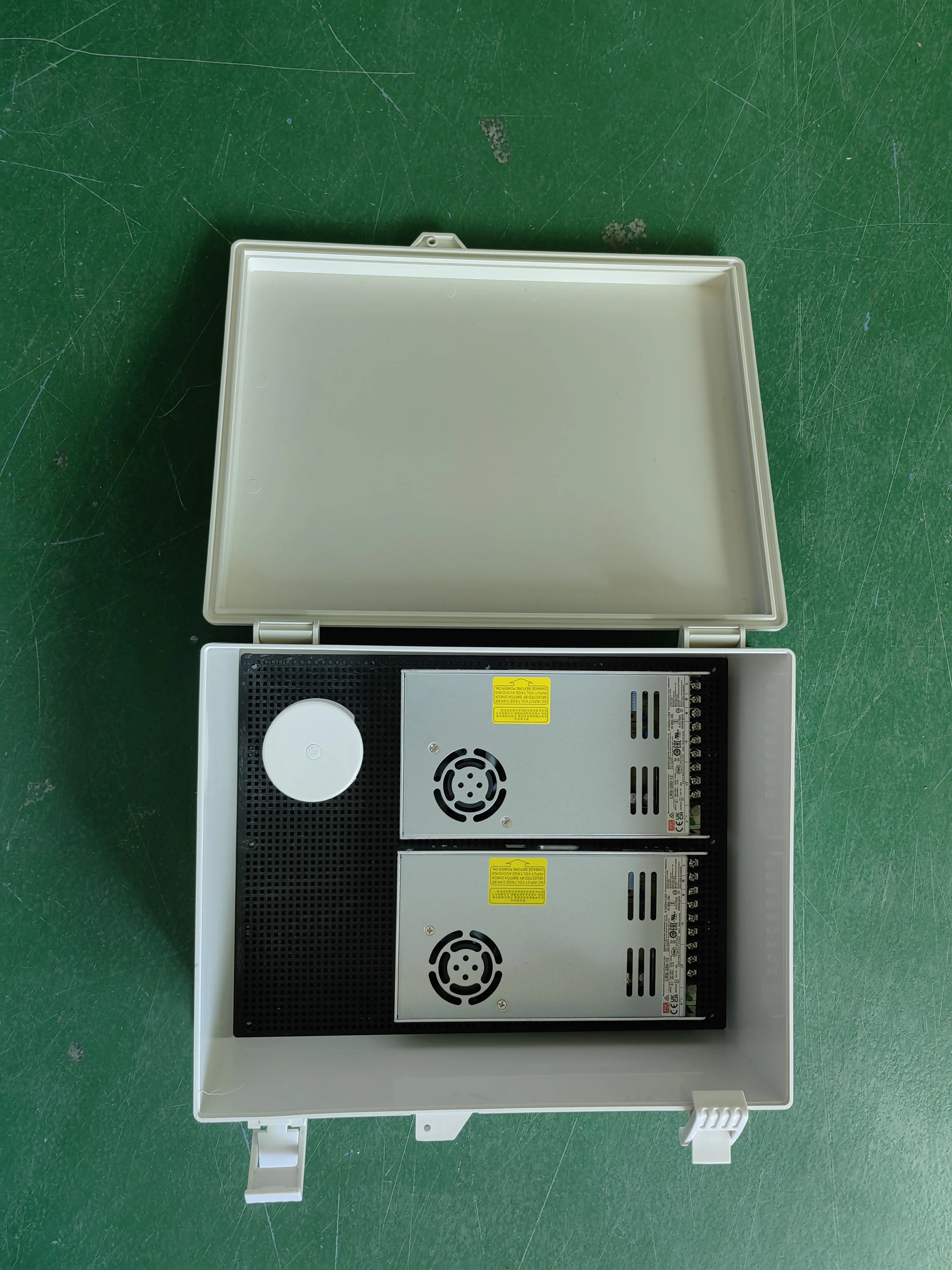 IP67 Waterproof Junction Box - Reliable Outdoor Plastic Enclosure
