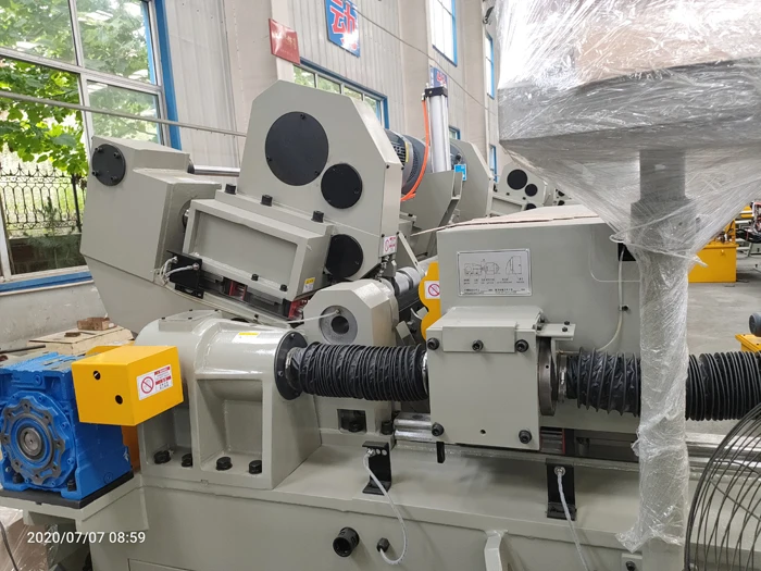 Cnc Spindless Rotary Veneer Peeling Lathe Machinery Sl2600/5b - Buy ...