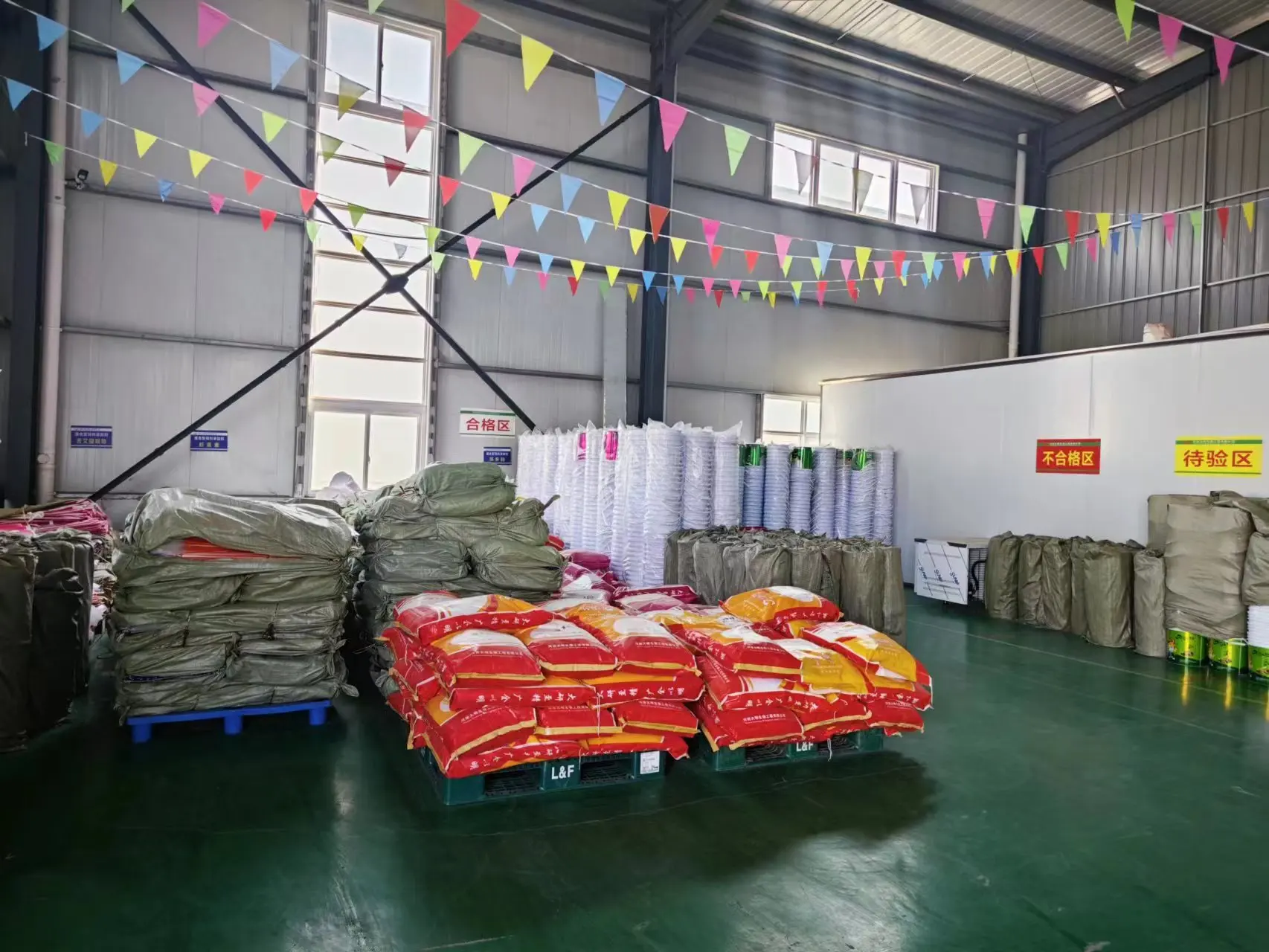 Animal Food Bulk Cattle Feed Ruminant Premix 25/kg Per Bag - Buy Animal ...