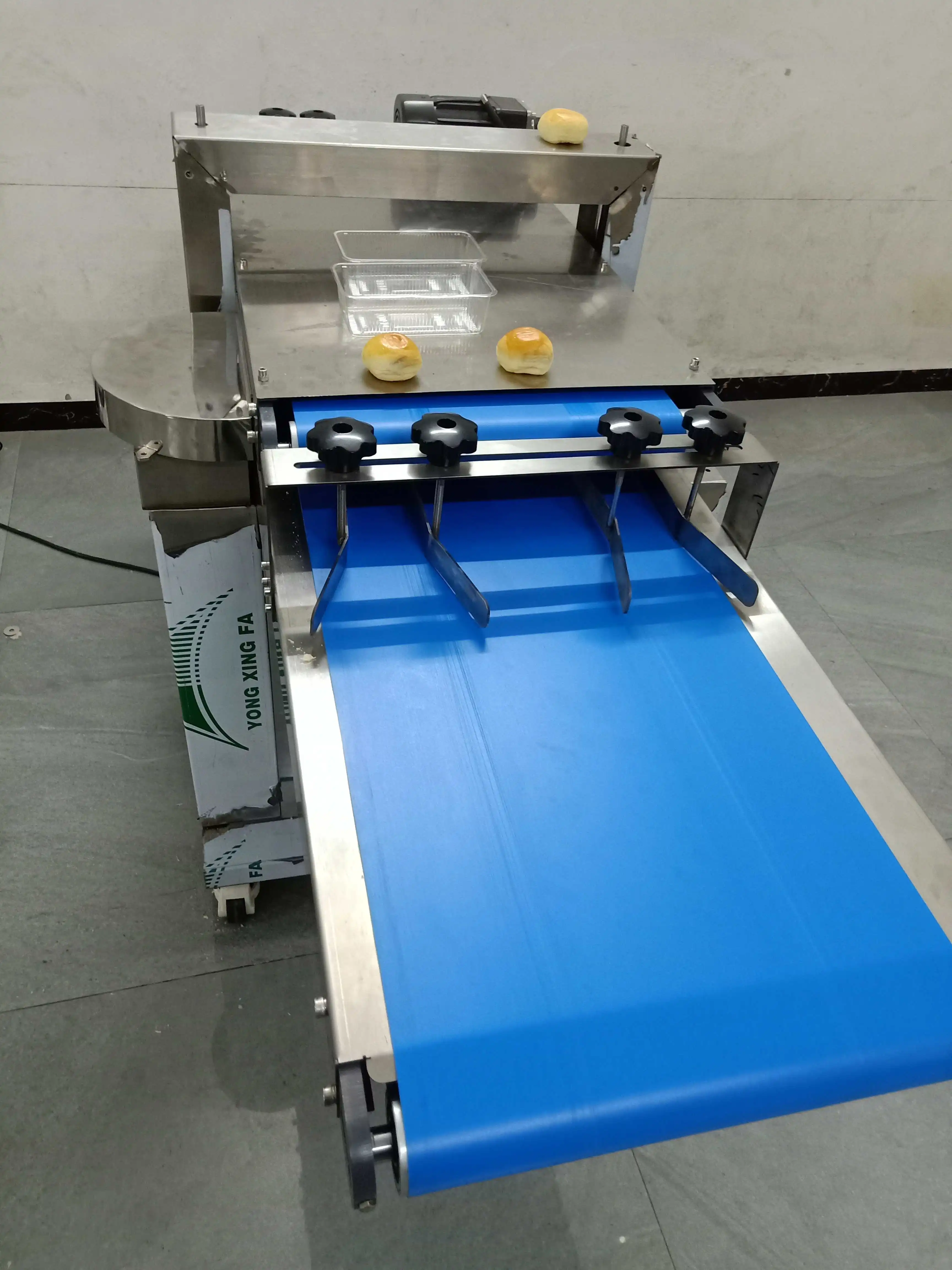 Burguer Bread Bun Dough Divider Rounder Machine Burger Bun Cutting ...